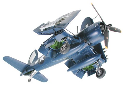 Tamiya Vought F4U-1D Corsair With Moto-Tug - 1:48 Scale plastic model kit
