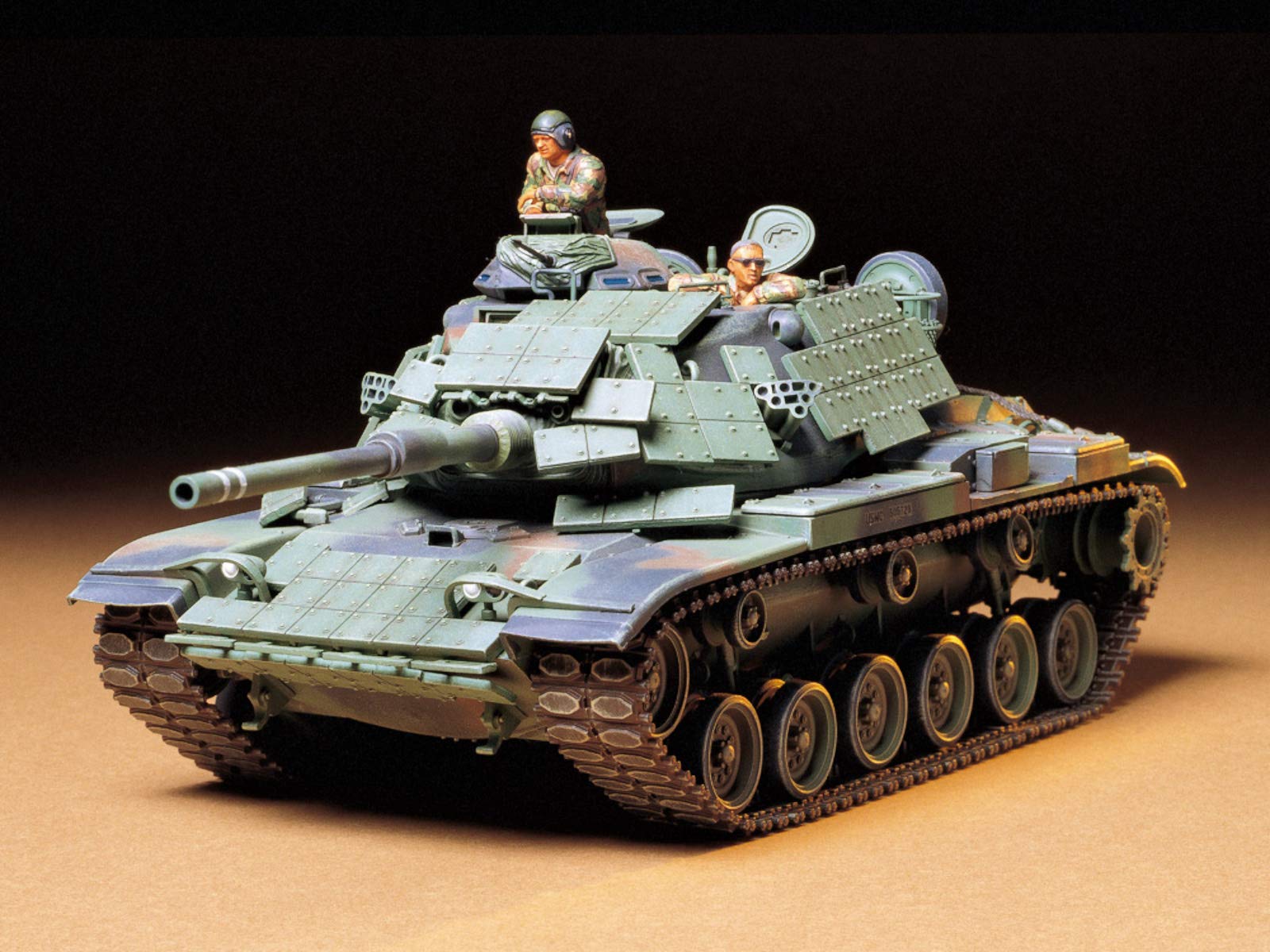 TAMIYA 35157 1/35 U.S. Marine M60A1 Tank Plastic Model Kit