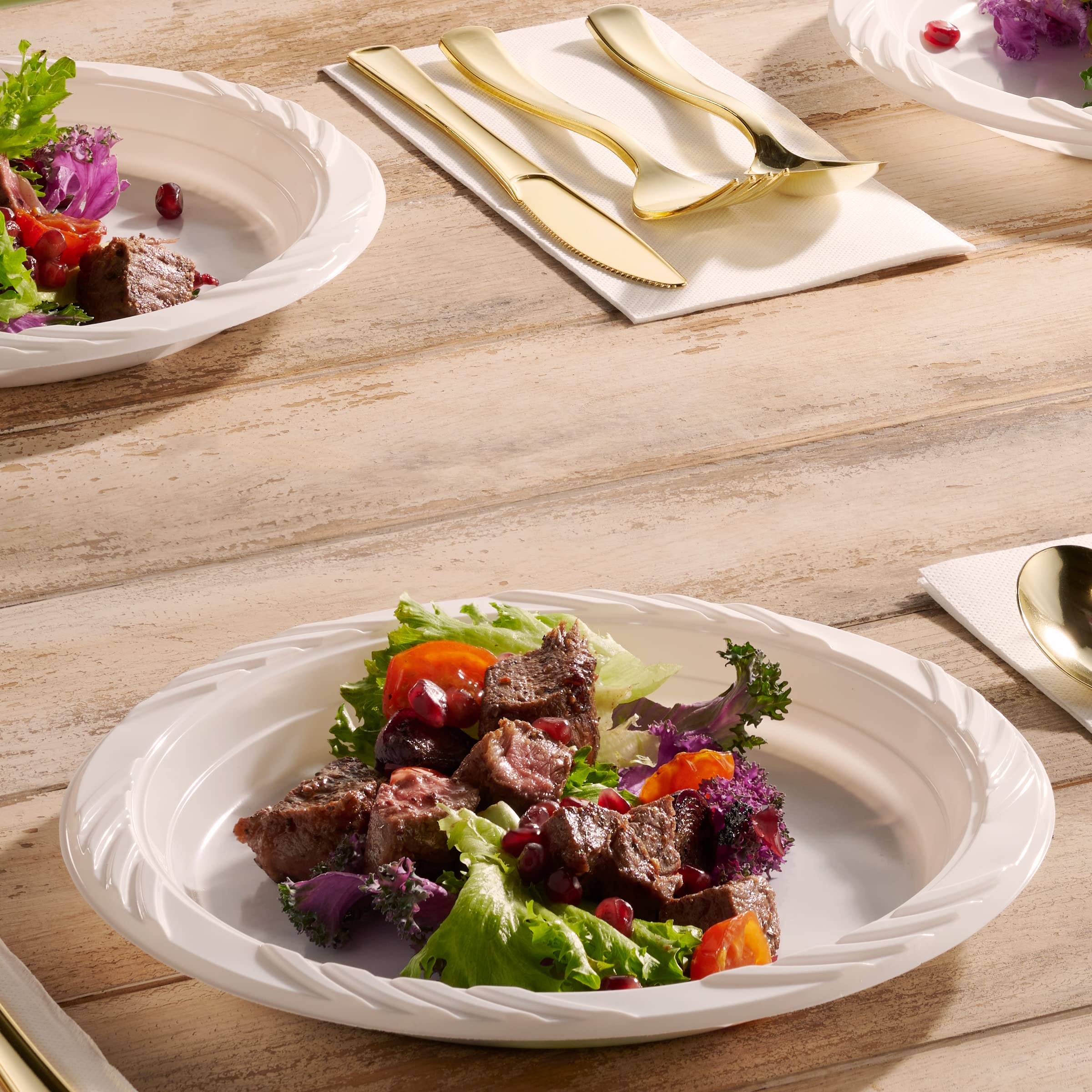 Munfix 200 White Plastic Plates Set - 9 Inch Plastic Dinner Plates, Disposable Plates Bulk Pack, Party Plates for BBQ, Picnic, Parties, Travel and Events, Microwavable Recyclable