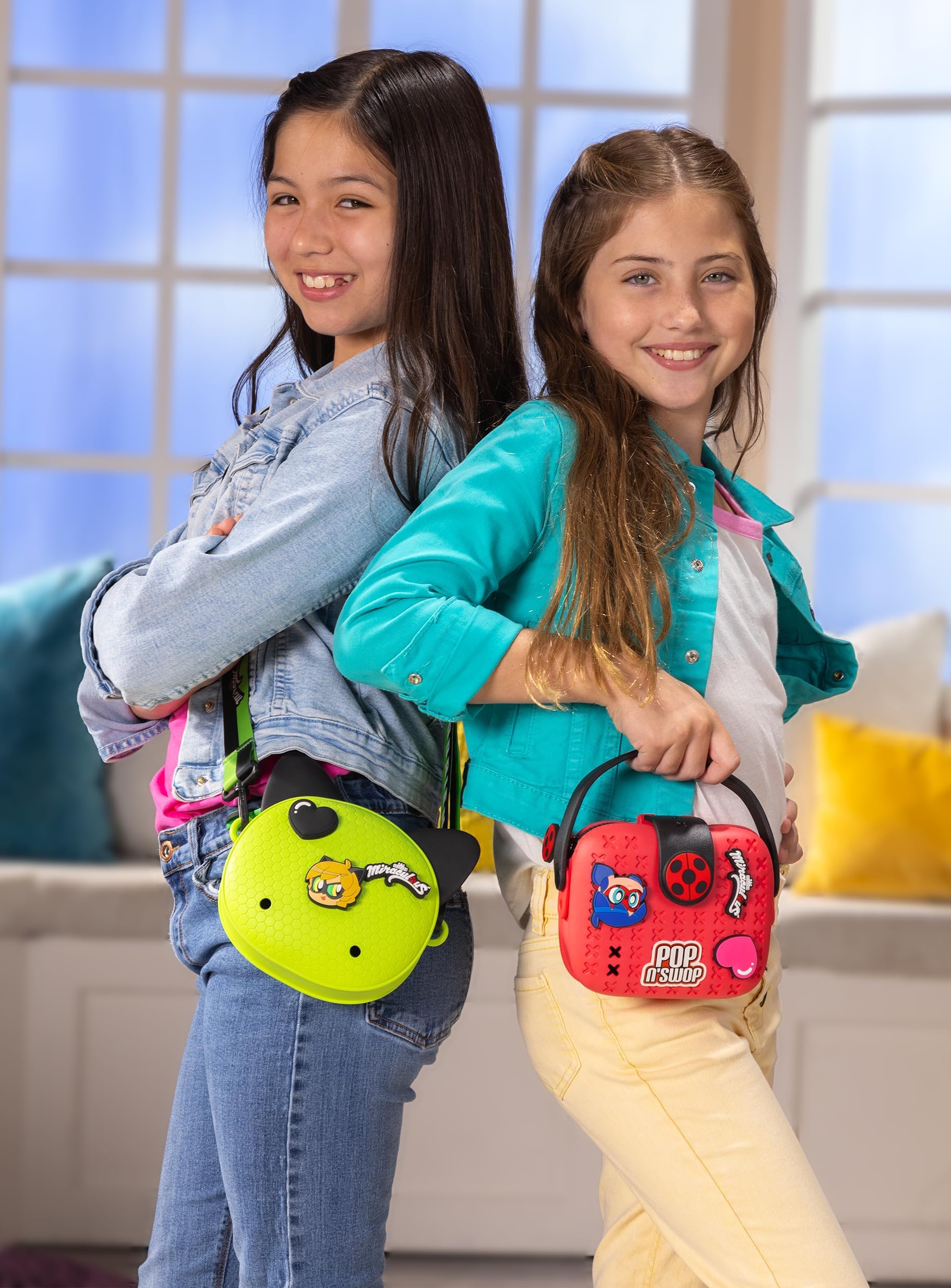 Miraculous Ladybug Pop n' Swop Red Mini Handbag, Customizable Bag 4 Clip-on Badges, Accessory Bag, Lightweight Durable Waterproof Handbag - Gift for Girls and Kids (Ladybug)