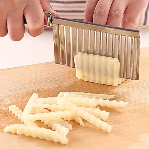 2 Pcs Potato Crinkle Cut knife, Stainless Steel Wavy Slicer, Decorative Knife for Fruits and Vegetables, Home Kitchen Wavy Blade Cutting Tool. For Carrot,Cheese,Potatoes Decoration Gadget (Black+Red)