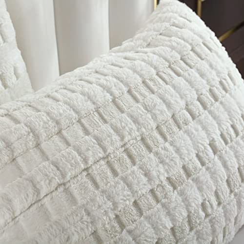 Yunyiio Faux Fur Pillowcase Fluffy Plaid Hold Pillowcase Pillow Shams Fluffy Plush Decorative Pillowcase (Queen, Beige)