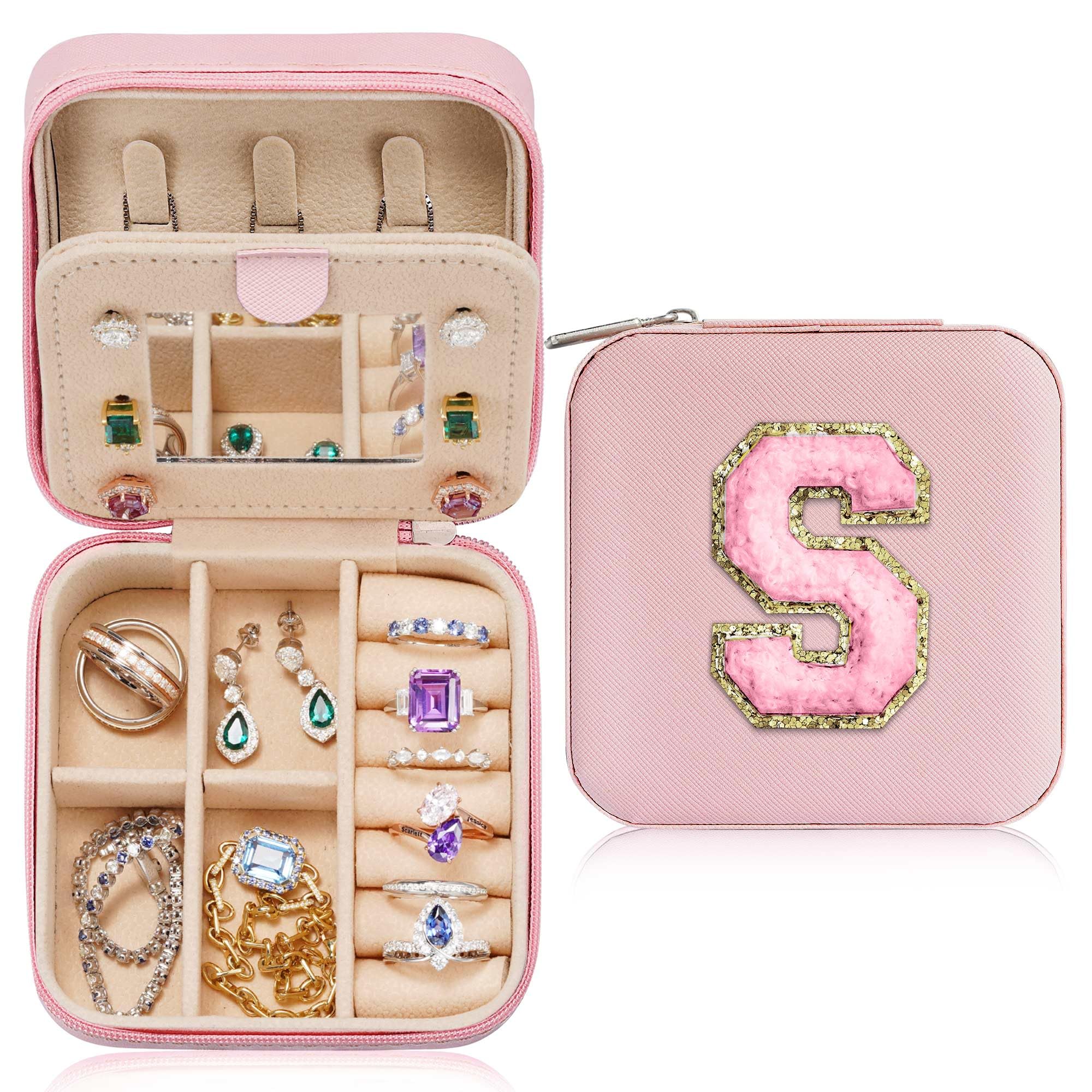Parima Bridesmaid Gifts for Wedding Day, Bridesmaid Gifts for Women | Bridesmaid Proposal Gifts Unique Gifts | Wedding Travel Essentials Small Jewelry Box | Travel Jewelry Case - Letter S, Pink