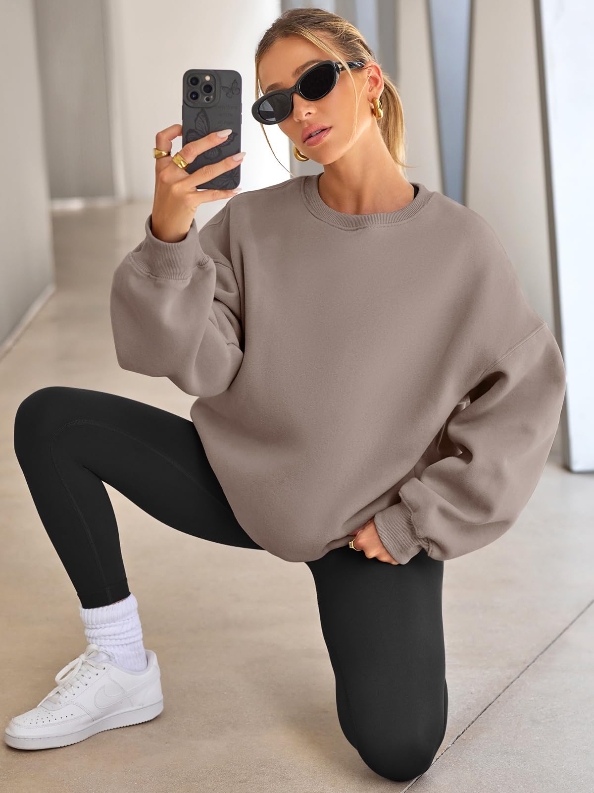 EFAN Womens Oversized Sweatshirts Hoodies Fleece Crewneck Sweaters Casual Tops Comfy Fall Fashion Outfits Winter Clothes 2025 CoffeeGrey M