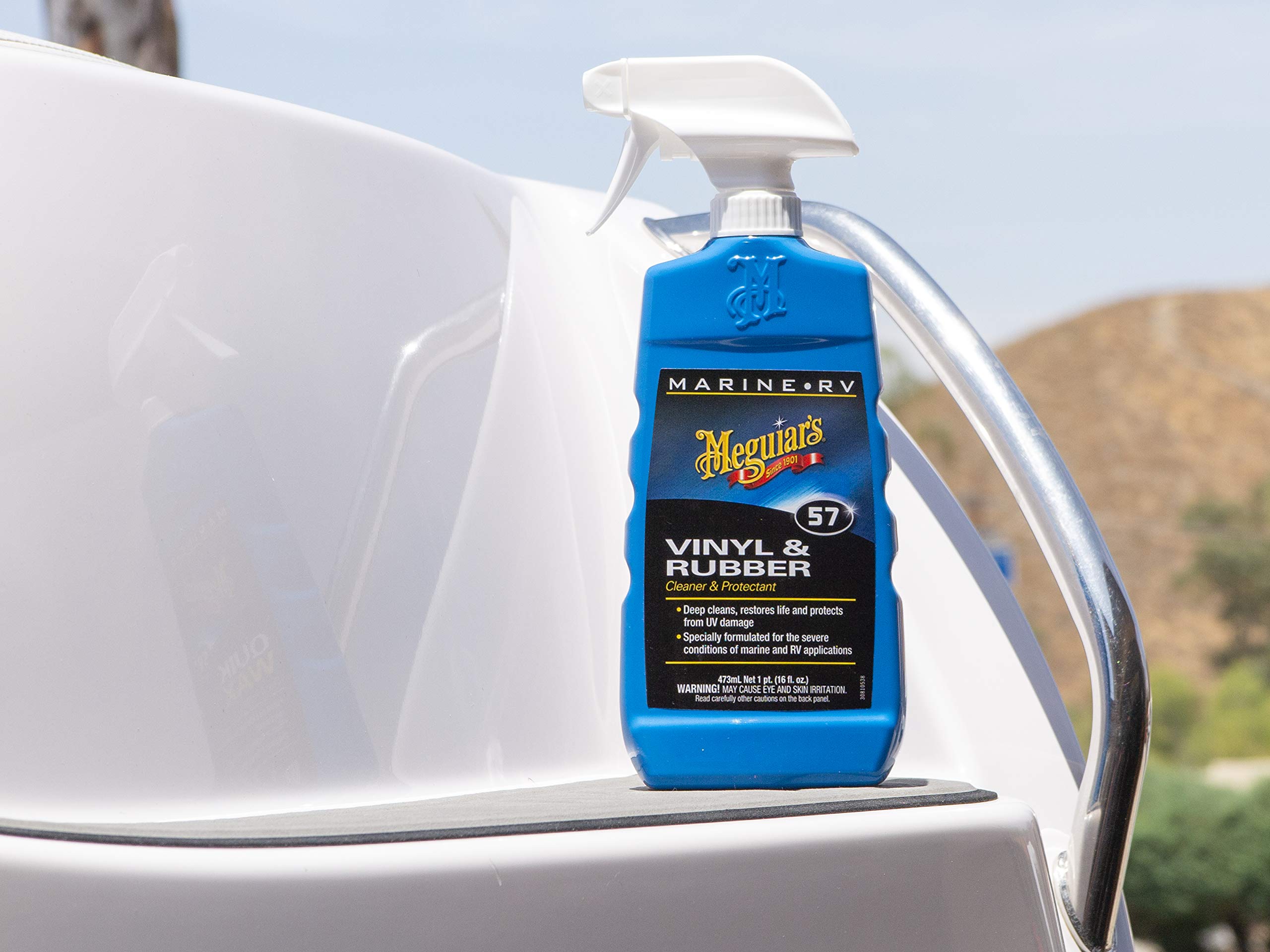Meguiar's M5716SP Marine/RV Vinyl & Rubber Cleaner & Protectant - 16 Oz Spray Bottle