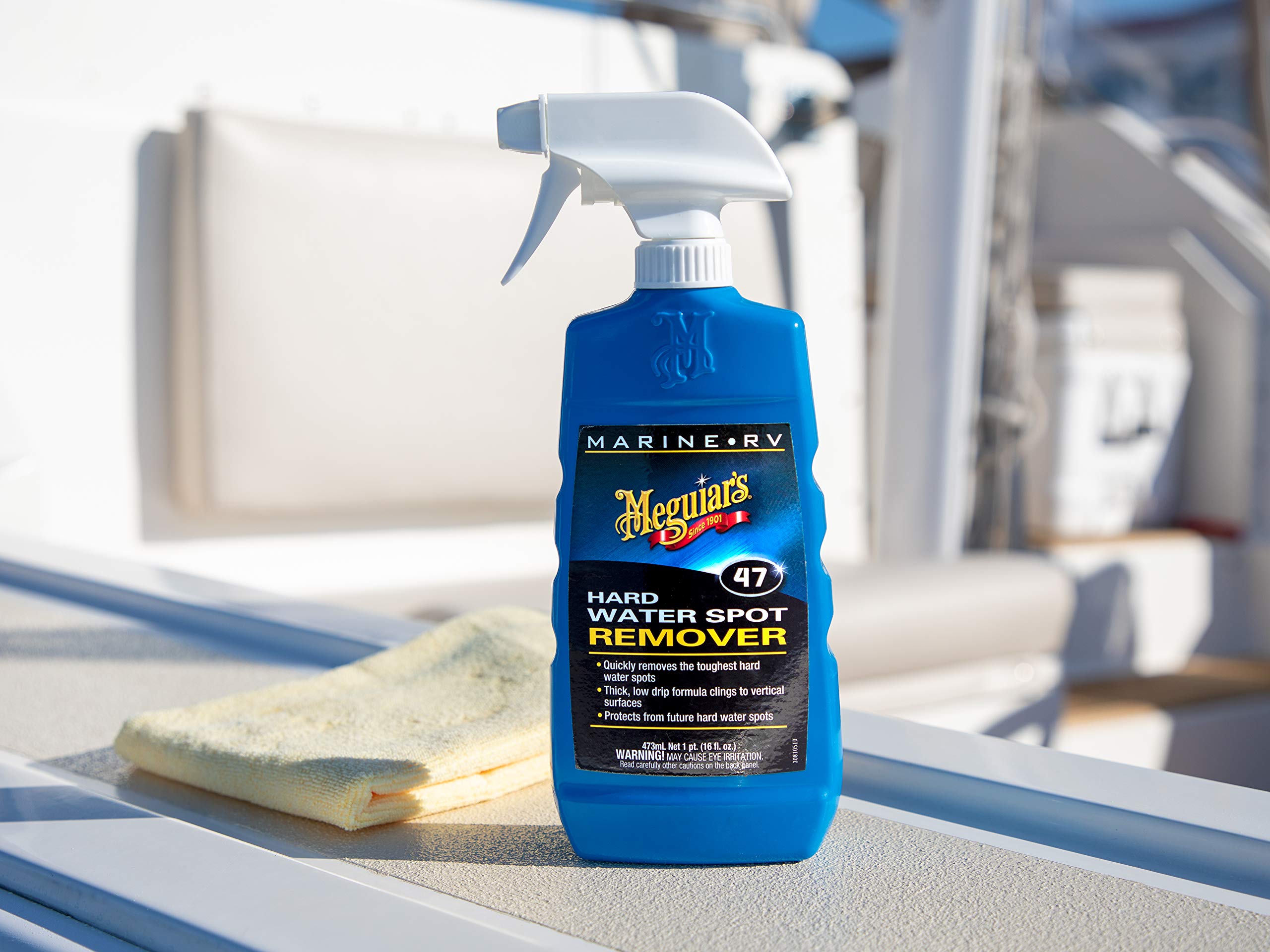 Meguiar's M4716 Marine/RV Hard Water Spot Remover - 16 Oz Spray Bottle