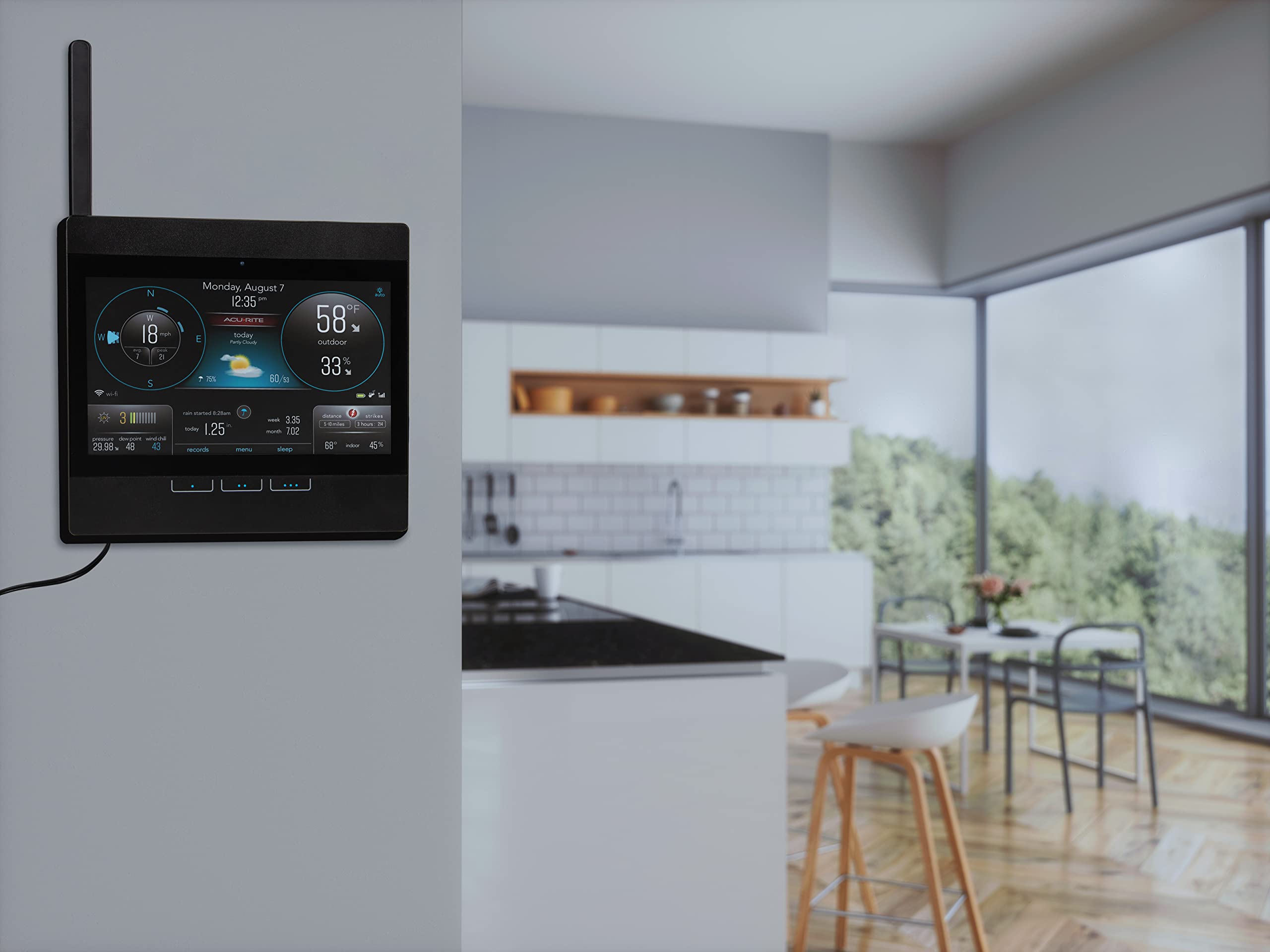 AcuRite Atlas Professional Weather Station with Direct-to-Wi-Fi HD Display, Lightning Detection, Built-In Barometer, and Temperature, Humidity, Wind Speed/Direction and Rainfall Measurements (01001M)