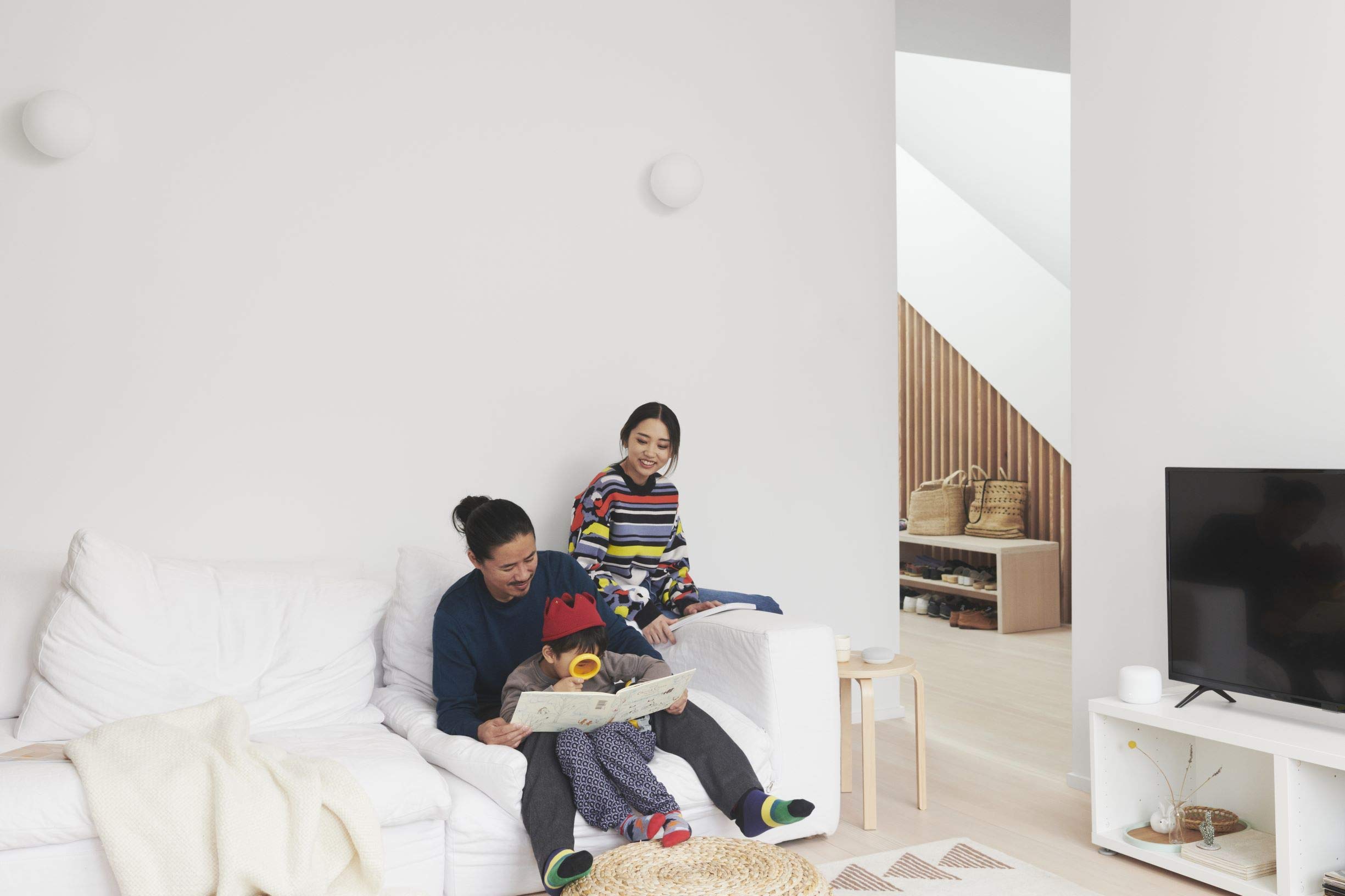Google Nest WiFi Router – 4x4 AC2200 Mesh Wi-Fi Router with 2200 sq ft Coverage (Renewed)