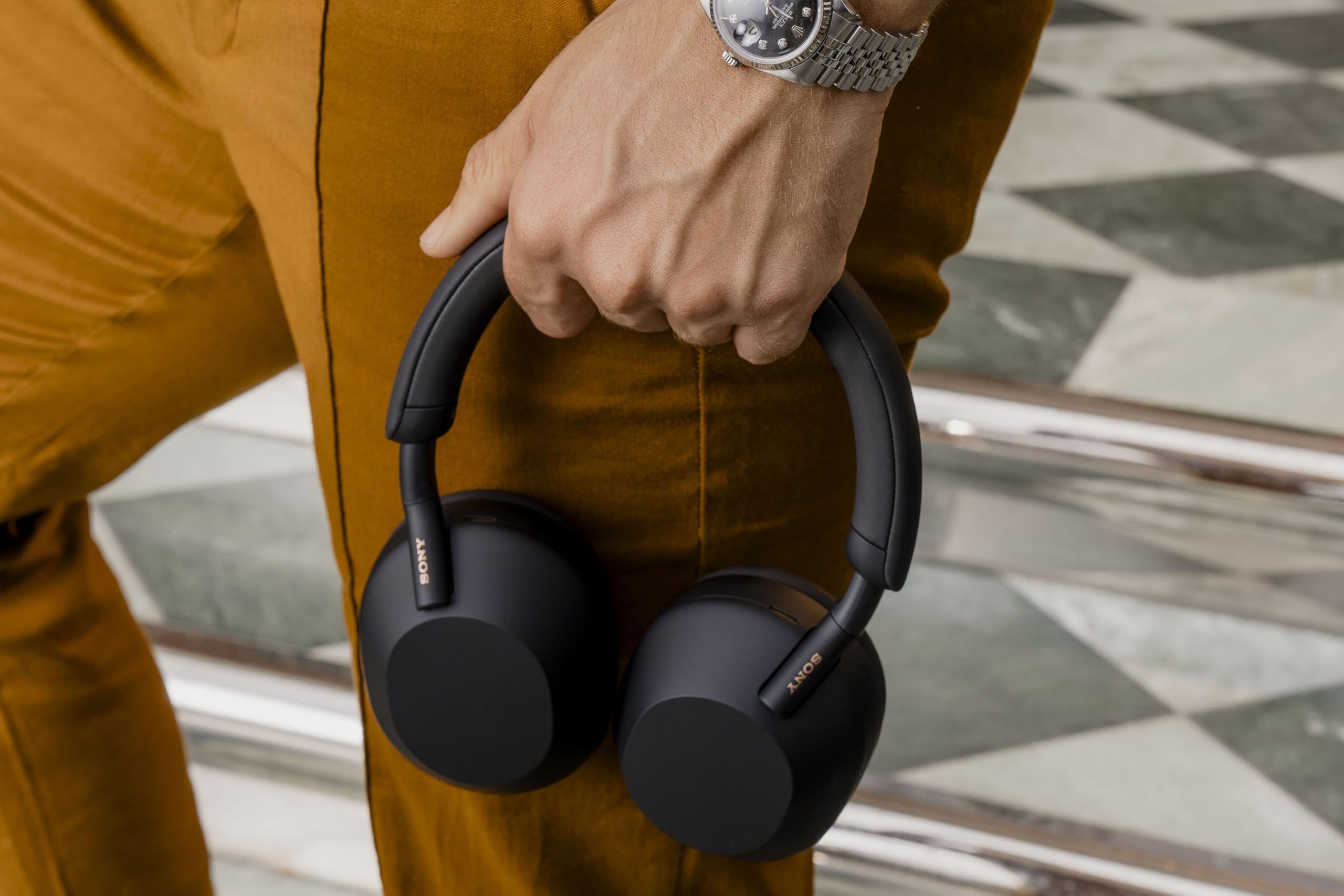 Sony WH-1000XM5 Wireless Industry Leading Headphones with Auto Noise Canceling Optimizer, Crystal Clear Hands-Free Calling, and Alexa Voice Control, Black