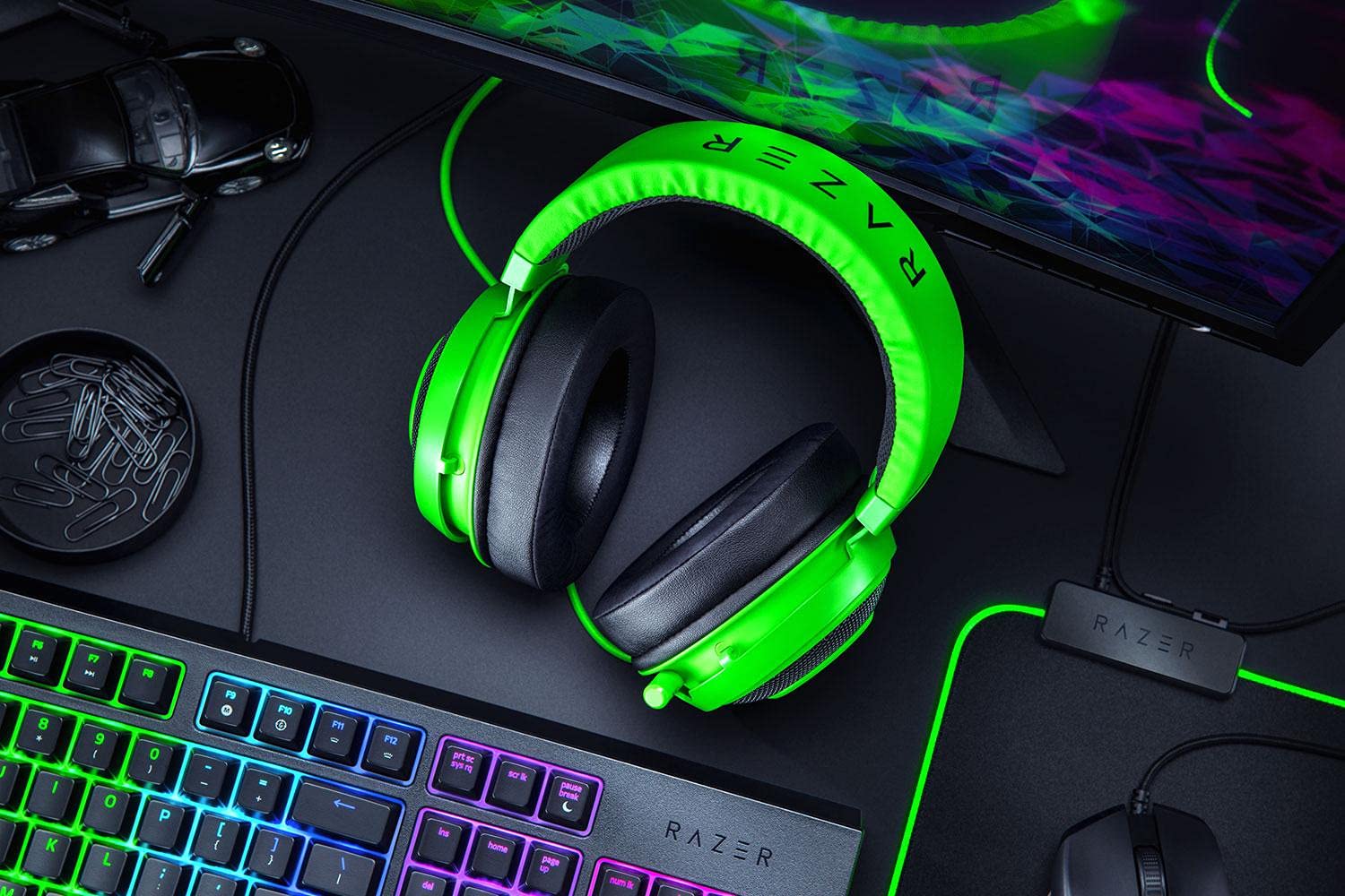 Razer Kraken Gaming Headset: Lightweight Aluminum Frame, Retractable Noise Isolating Microphone, For PC, PS4, PS5, Switch, Xbox One, Xbox Series X & S, Mobile, 3.5 mm Audio Jack – Green
