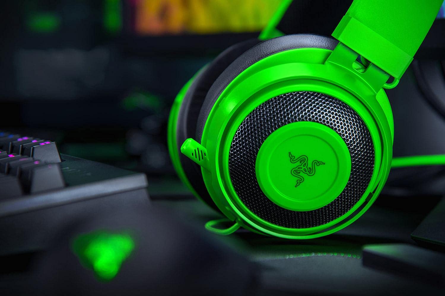 Razer Kraken Gaming Headset: Lightweight Aluminum Frame, Retractable Noise Isolating Microphone, For PC, PS4, PS5, Switch, Xbox One, Xbox Series X & S, Mobile, 3.5 mm Audio Jack – Green