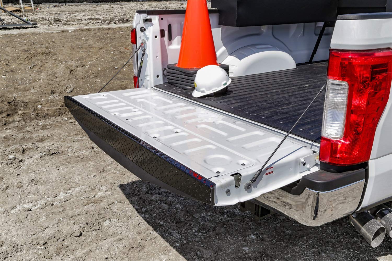 Dee Zee DZ2143B Black-Tread Tailgate Protector