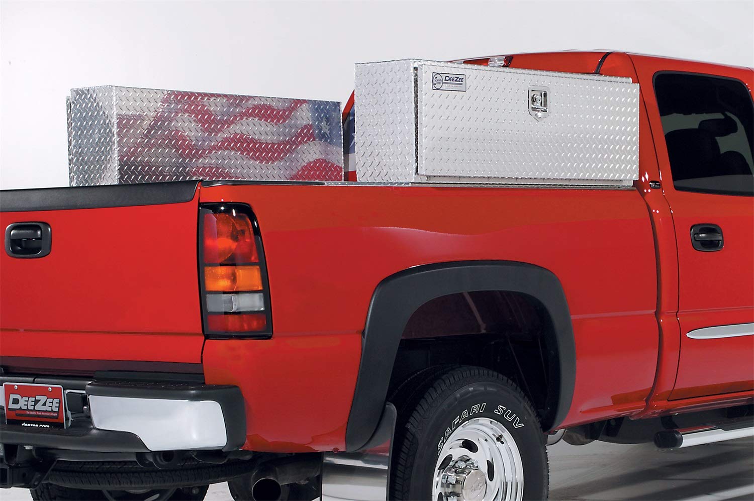 Dee Zee DZ67 Brite-Tread Aluminum Topsider Tool Box