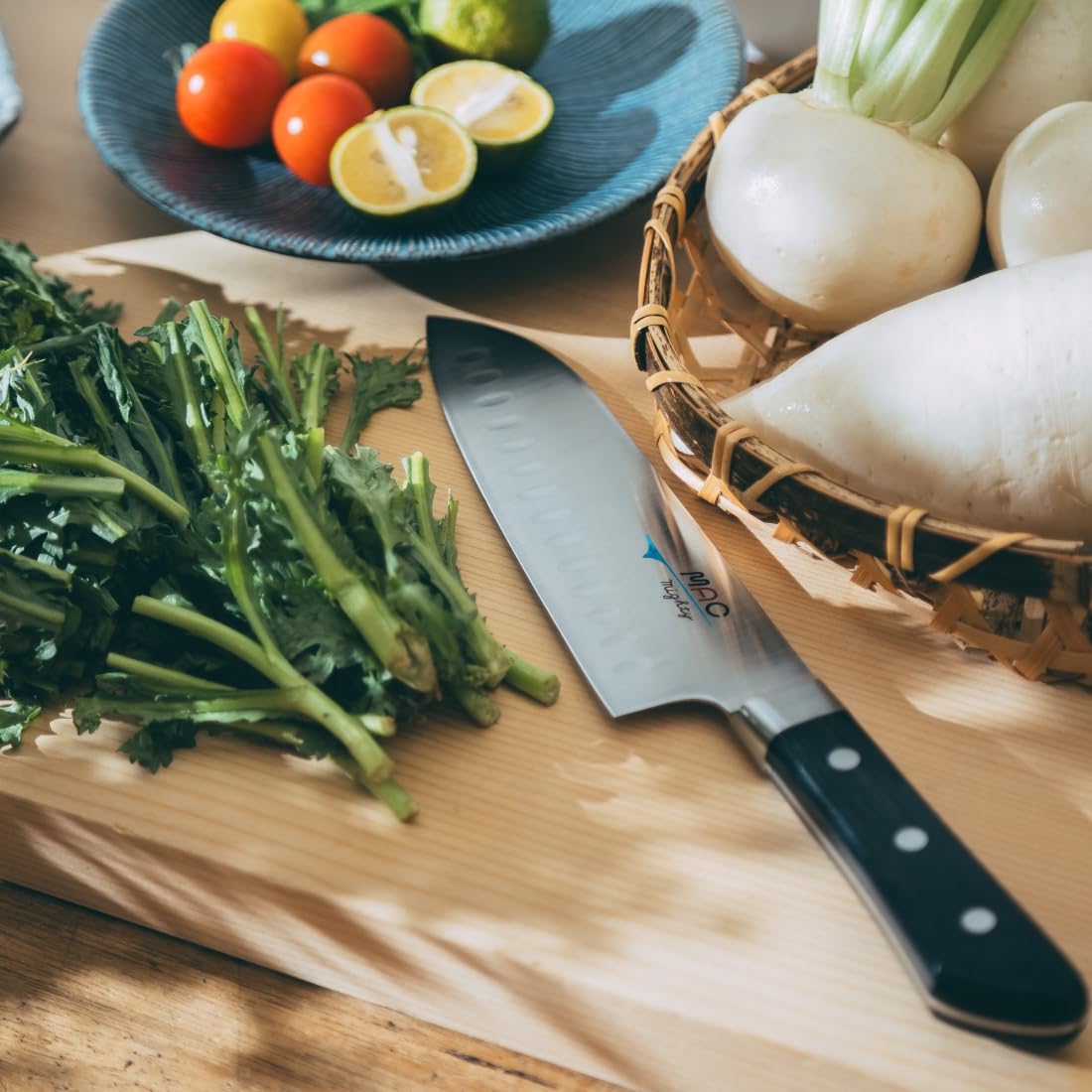 MAC Brand Santoku Knife w/Bolster (#MSK65)