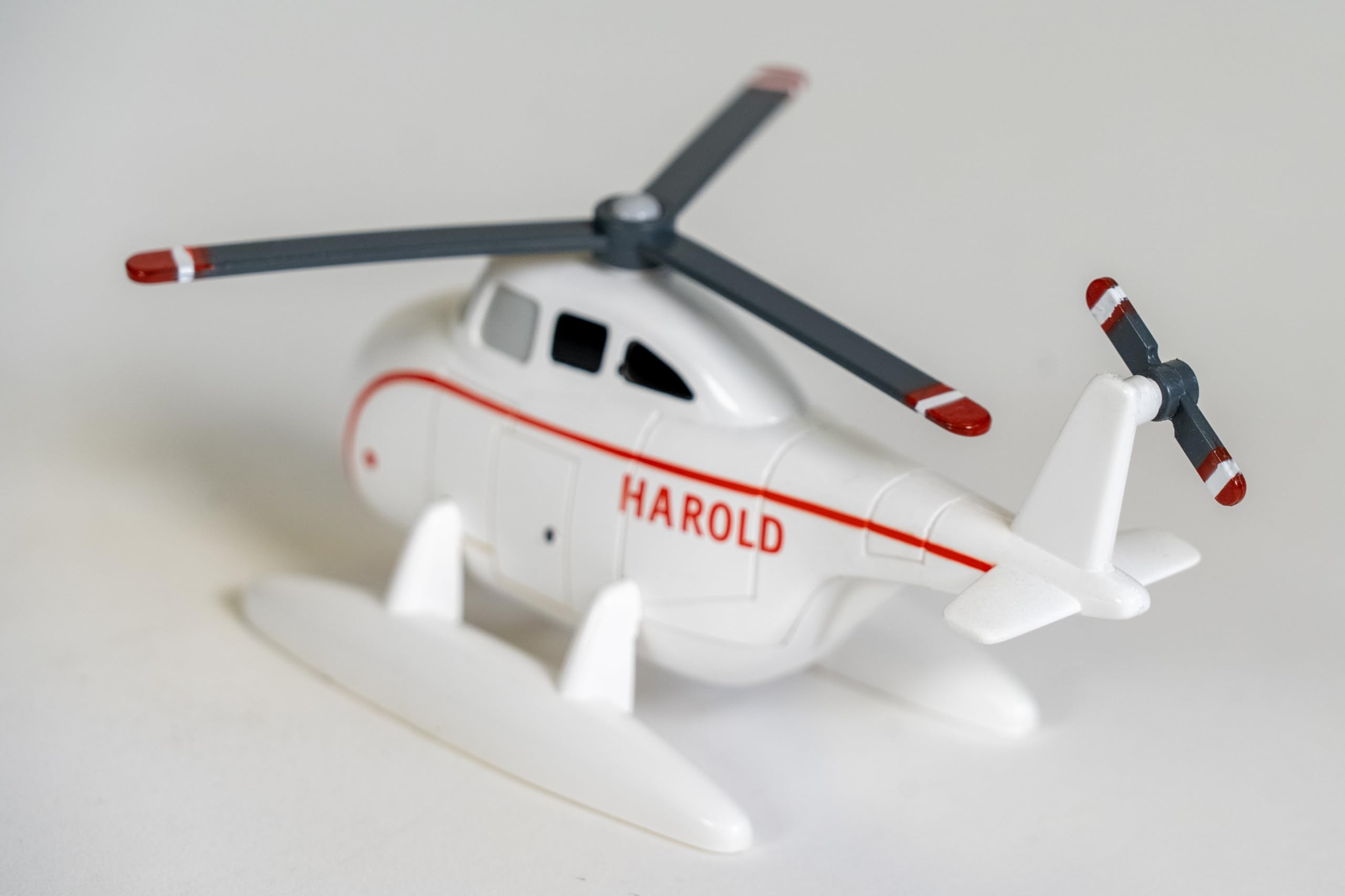 Bachmann Trains - THOMAS & FRIENDS HAROLD THE HELICOPTER - HO Scale , White
