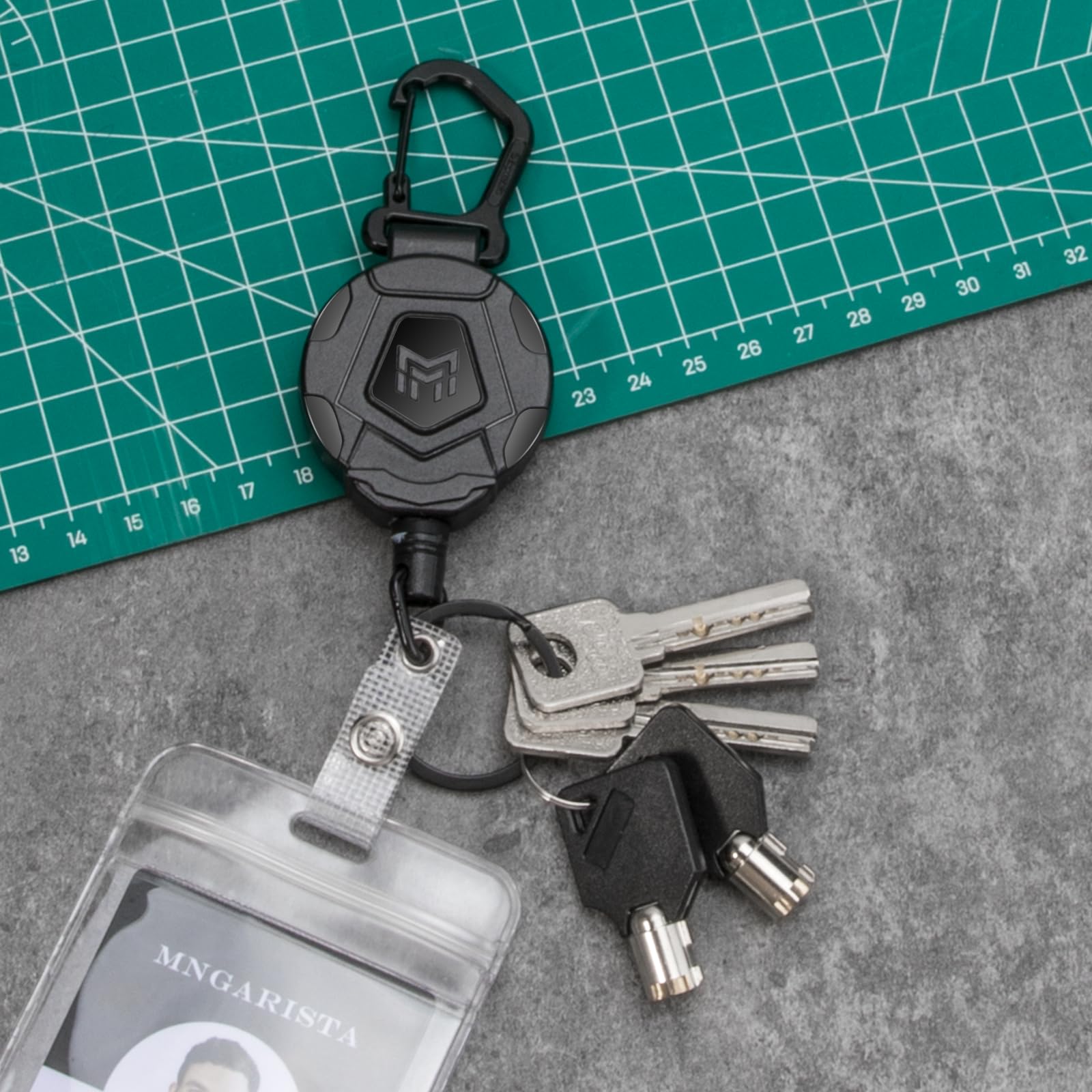 MNGARISTA Retractable Keychain, Heavy Duty Carabiner Badge Holder, Tactical ID Badge Reel with 31.5” Steel Retractable Cord, 8.0 oz