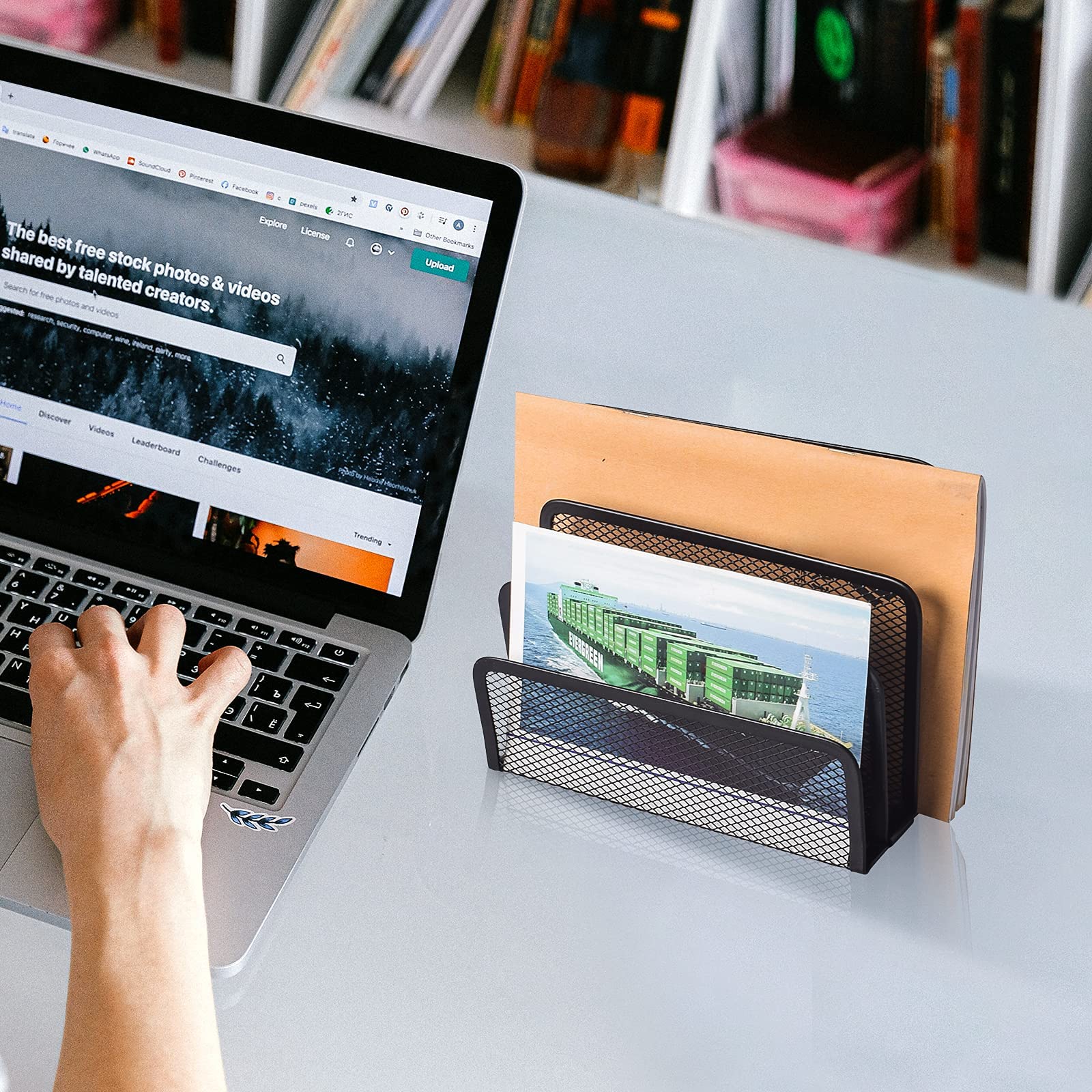 Desk Mail Organizer wishacc Small File Holders Letter Organizer Metal Mesh Document/Filing/Folders/Paper Organizer for Desktop
