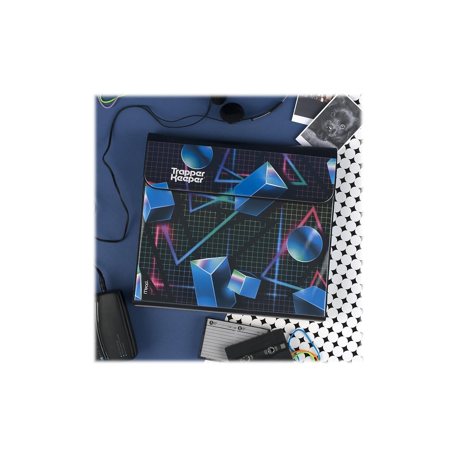 Trapper Keeper Binder, Retro Design, 1 Inch Binder Includes 2 Folders and Extra Pocket, Metal Rings and Spring Clip, Secure Storage, Shapes, Mead School Supplies (260038CQ1-ECM)