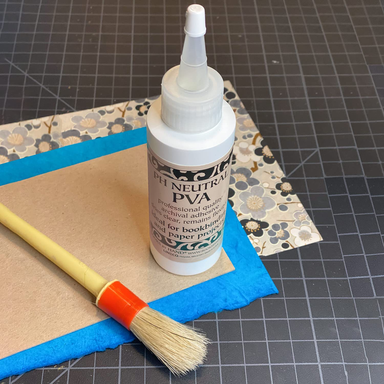 Books by Hand pH Neutral PVA Adhesive, 8oz (BBHM217) , White