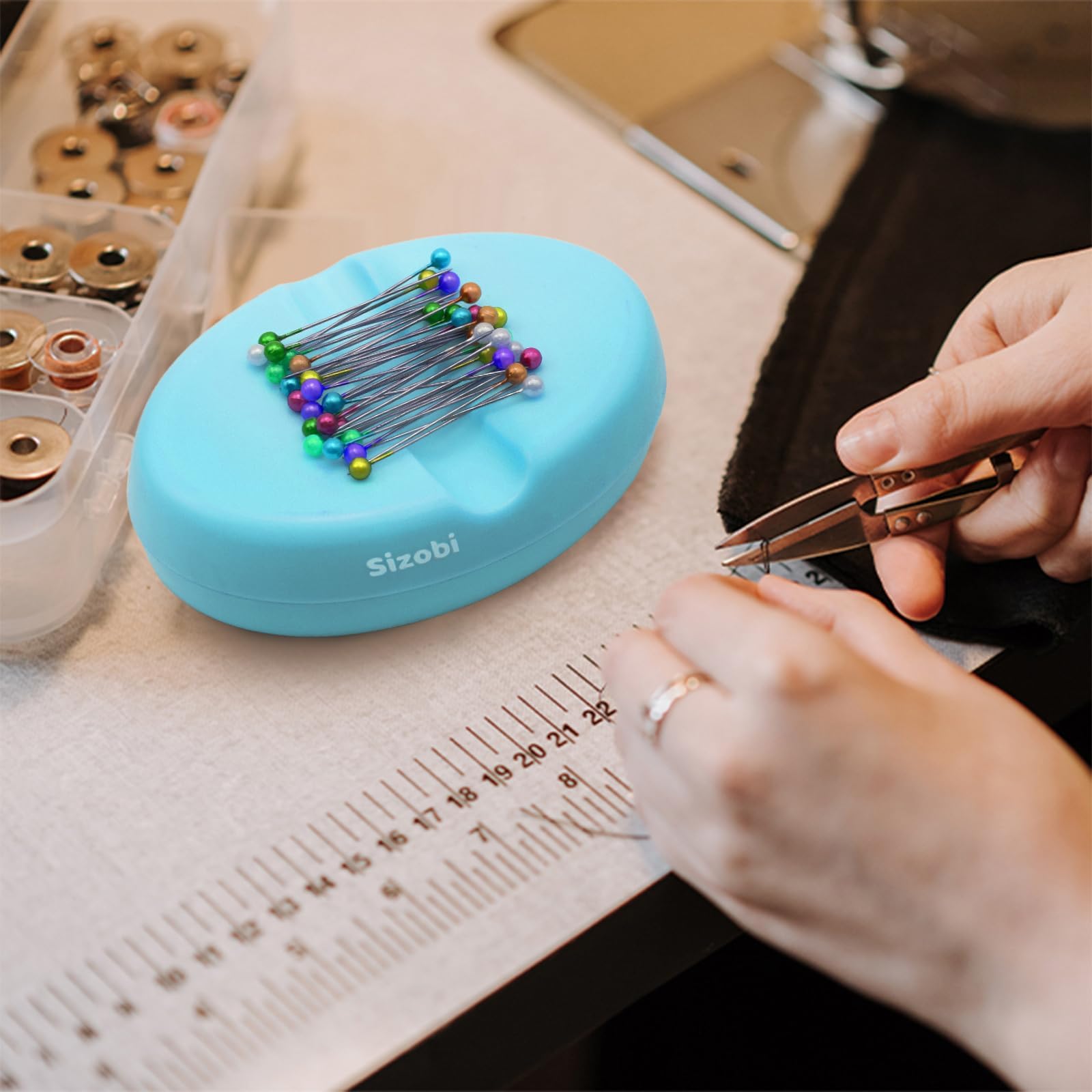 Sizobi Bobby Pin Holder,Magnetic Pin Cushion,Sewing Pins,Pin Holder,Magnetic Paper Clip Holder,Magnetic Bobby Pin Holder,With 20 Bobby Pins and Storage Box