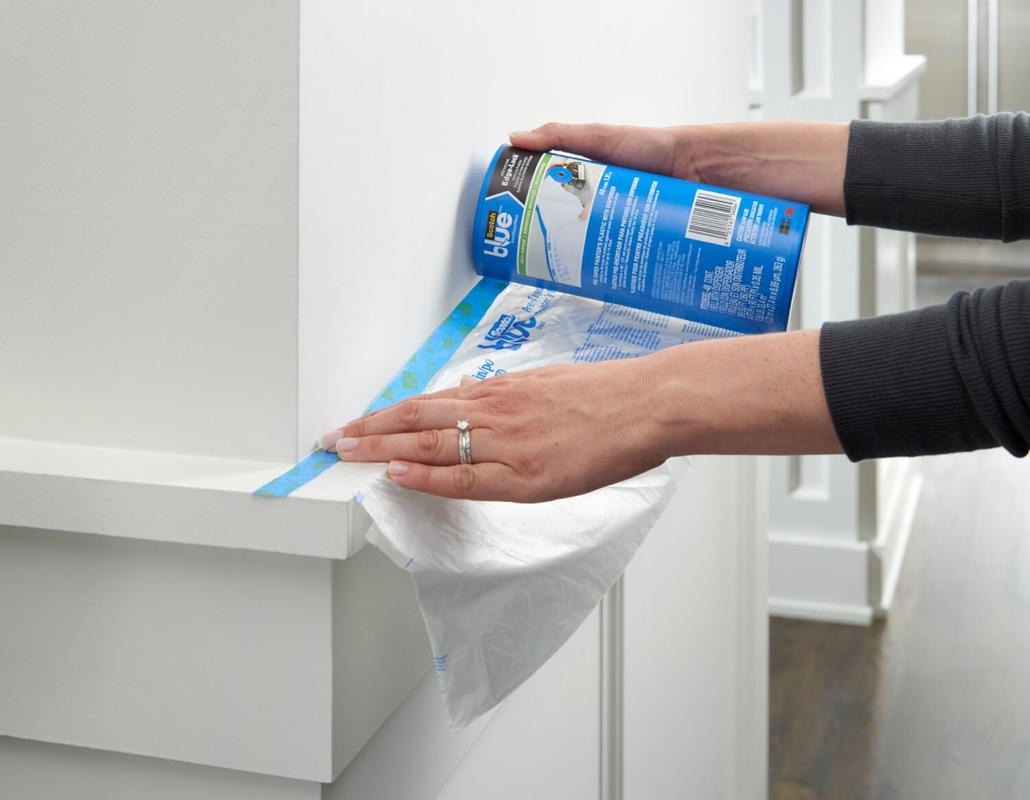 ScotchBlue Pre-Taped Painter's Plastic with Dispenser, Prepares and Protects in One Easy Step, Multi-Surface Painter's Tape and Plastic for Indoor Use, 24 Inches x 30 Yards, 1 Roll