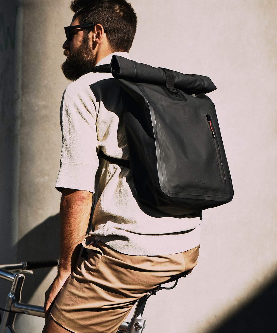 A-LAB Model A Waterproof Bicycle & Messenger Backpack Rolltop Daypack for Commuting and Traveling with 15.4'' Laptop Sleeve 26l in black