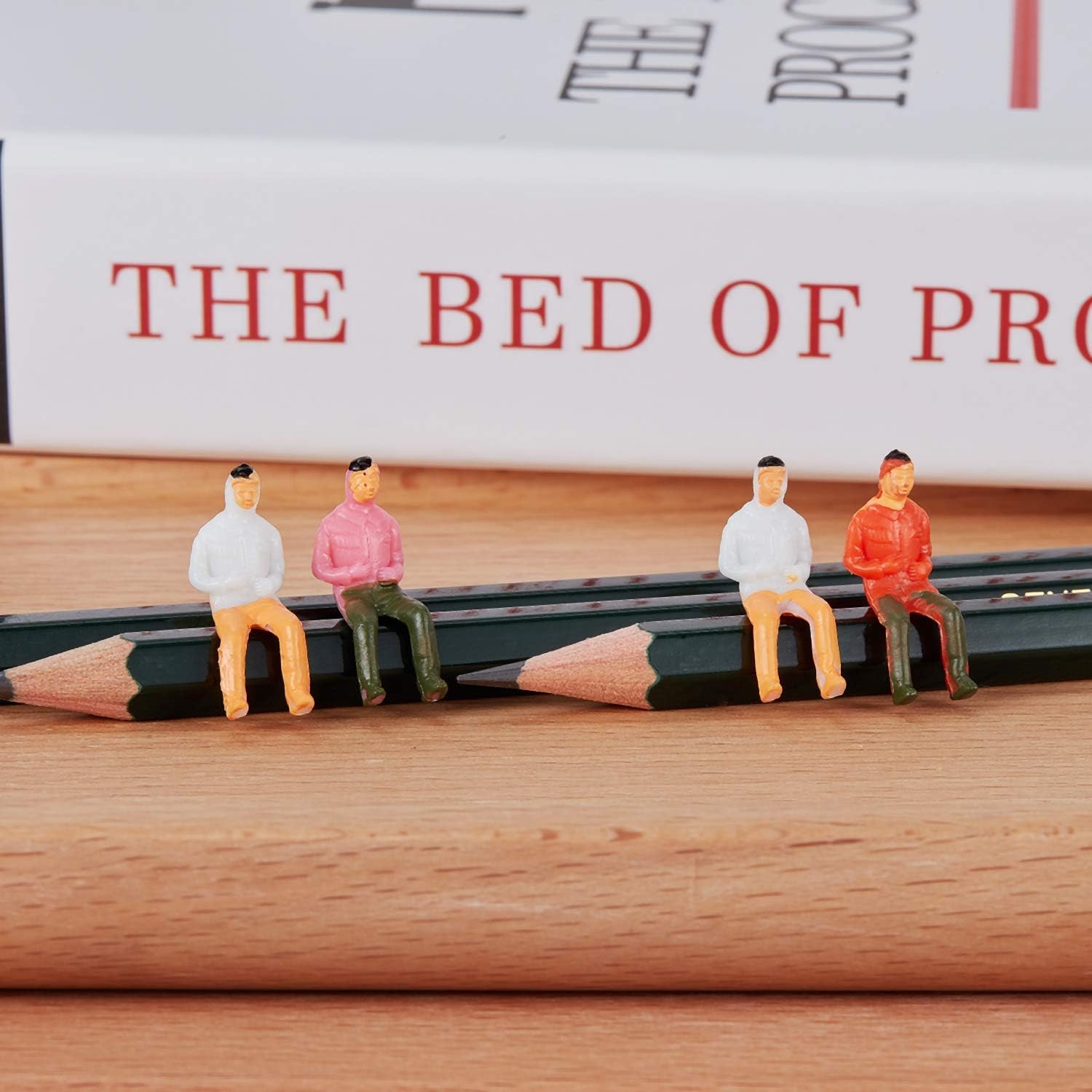 Gejoy 100 Pieces People Figurines 1:75 Scale Model Trains Architectural Plastic People Figures Tiny People Sitting and Standing for Miniature Scenes