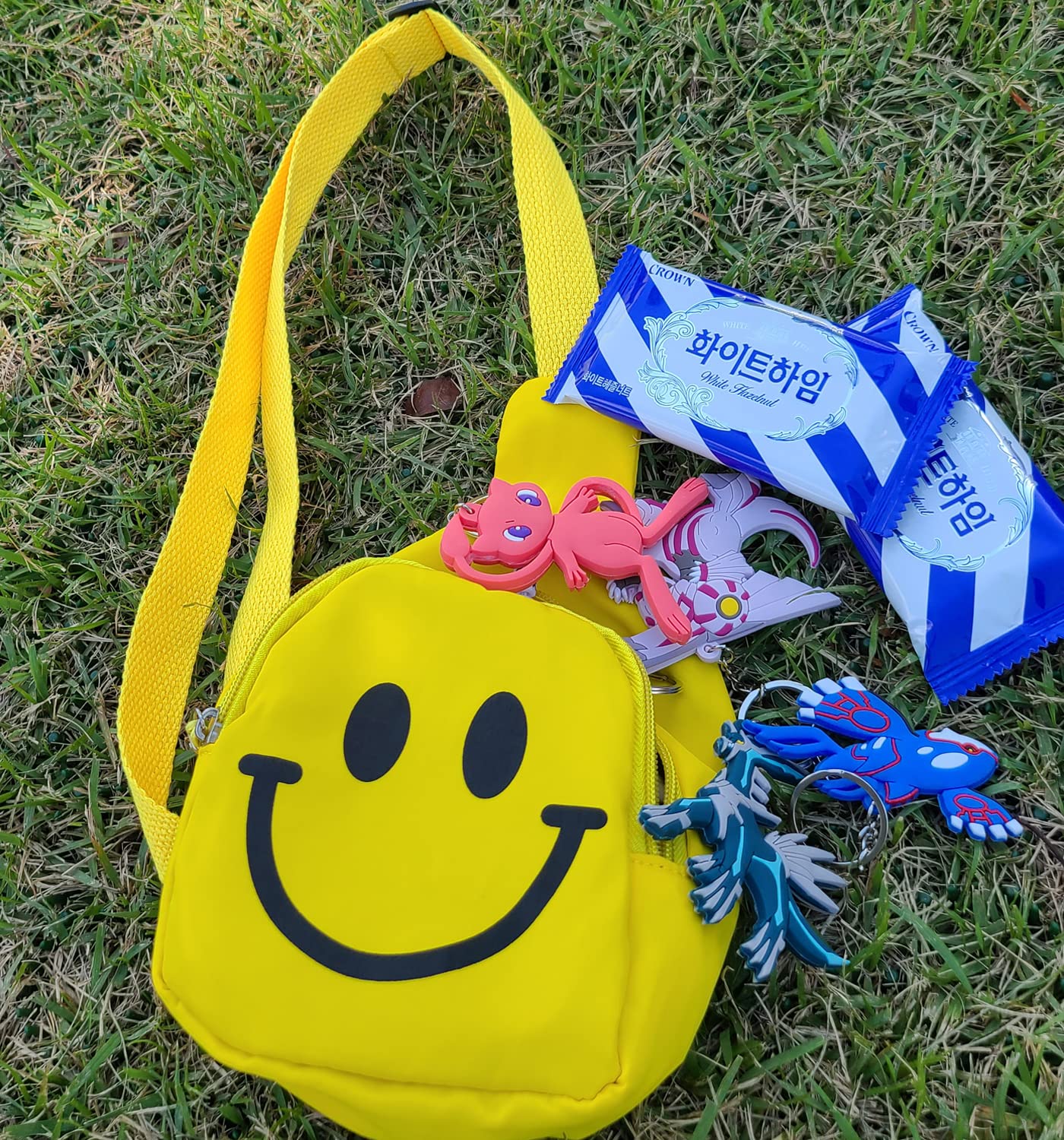 HOLAWIT Happy Face Fun Design Phone Holder Cute Sling Bag Positive Smile Crossbody Backpack for Kids Hiking Daypack Multipurpose Cross Body Chest Bag - Black