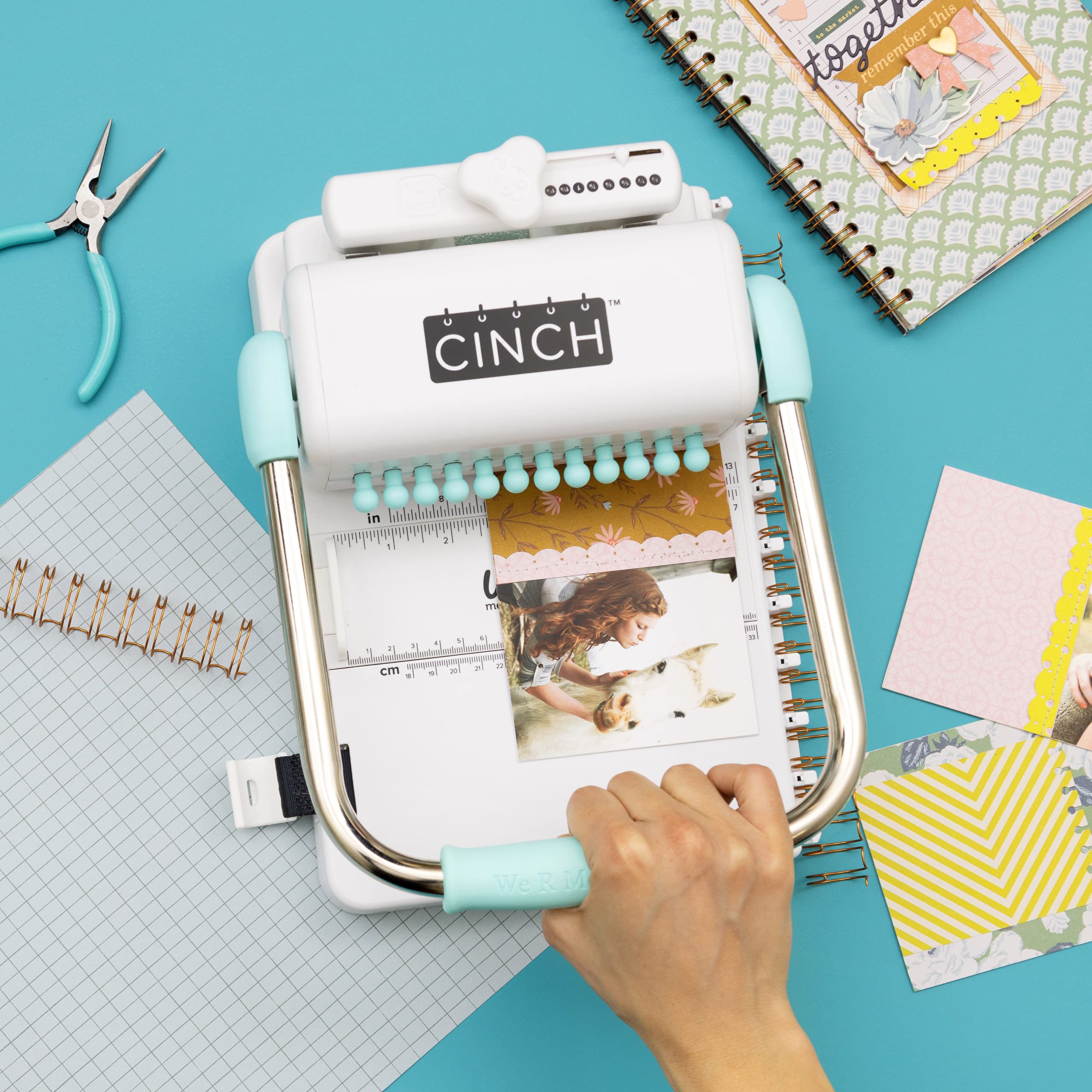 We R Memory Keepers The Cinch Book Binding Machine Version 2 | White