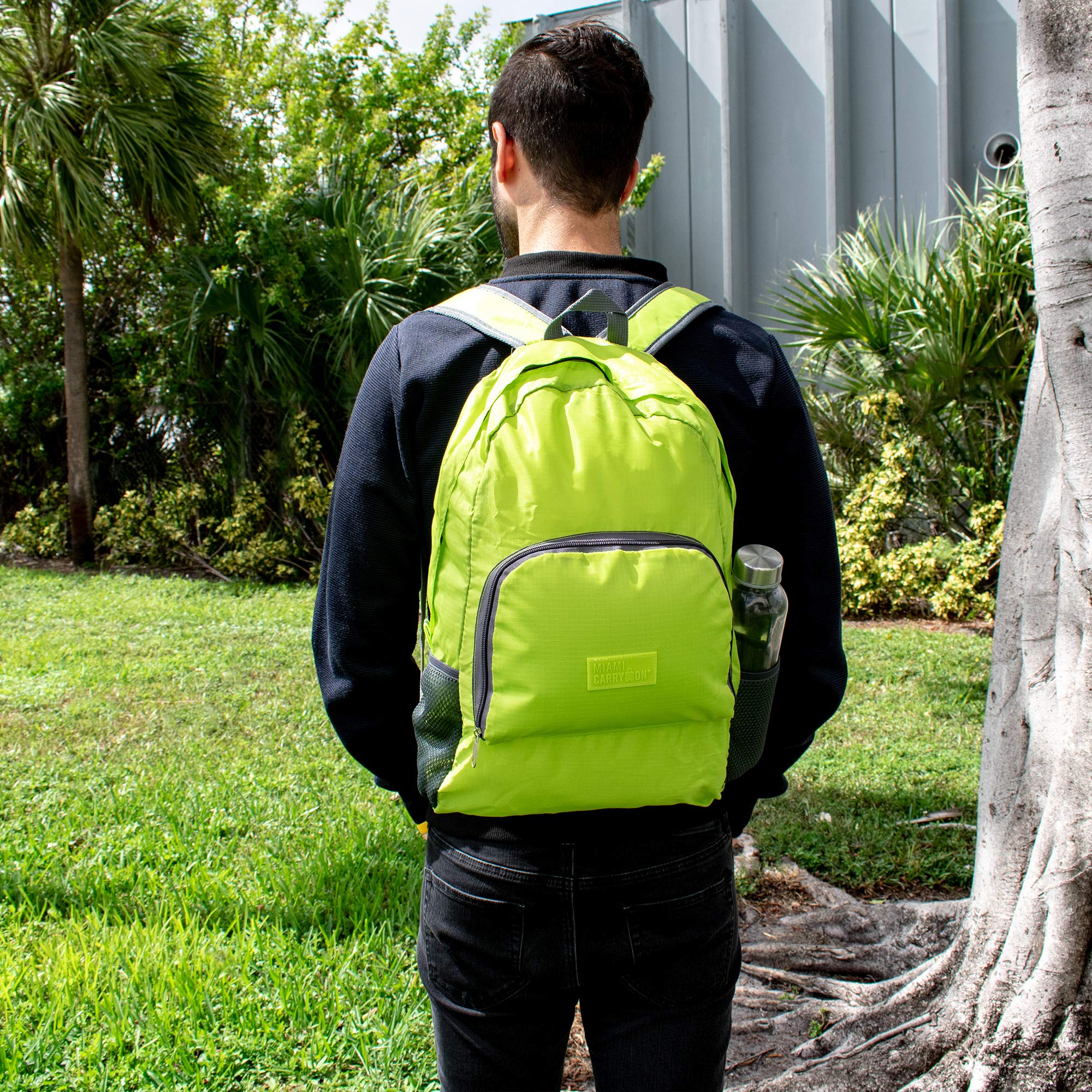Miami CarryOn Travel Foldable Backpack / Daypack β Folds to a Compact 9 x 7 x 1.5 inches (Very Black)
