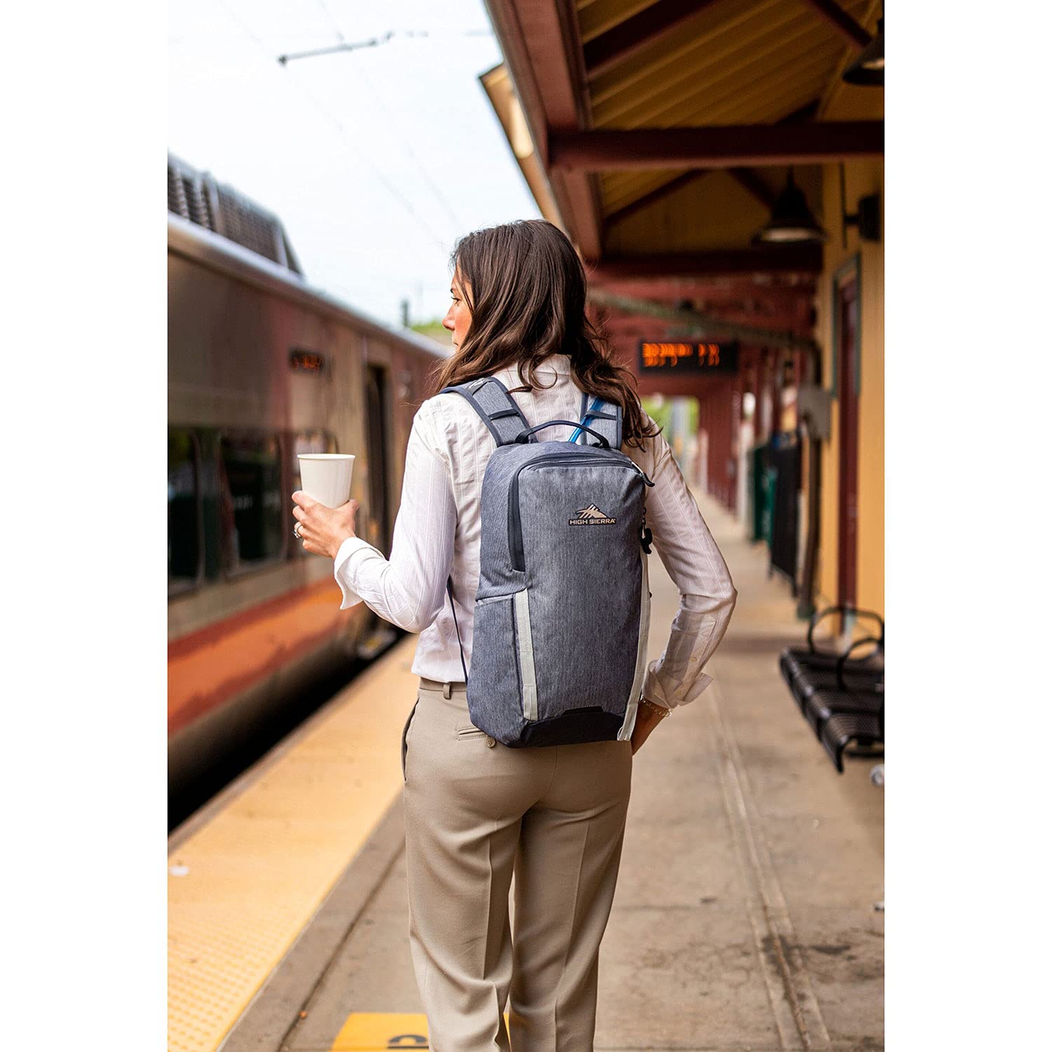 High Sierra Outside Commuter Daypack, Grey Blue, 18L