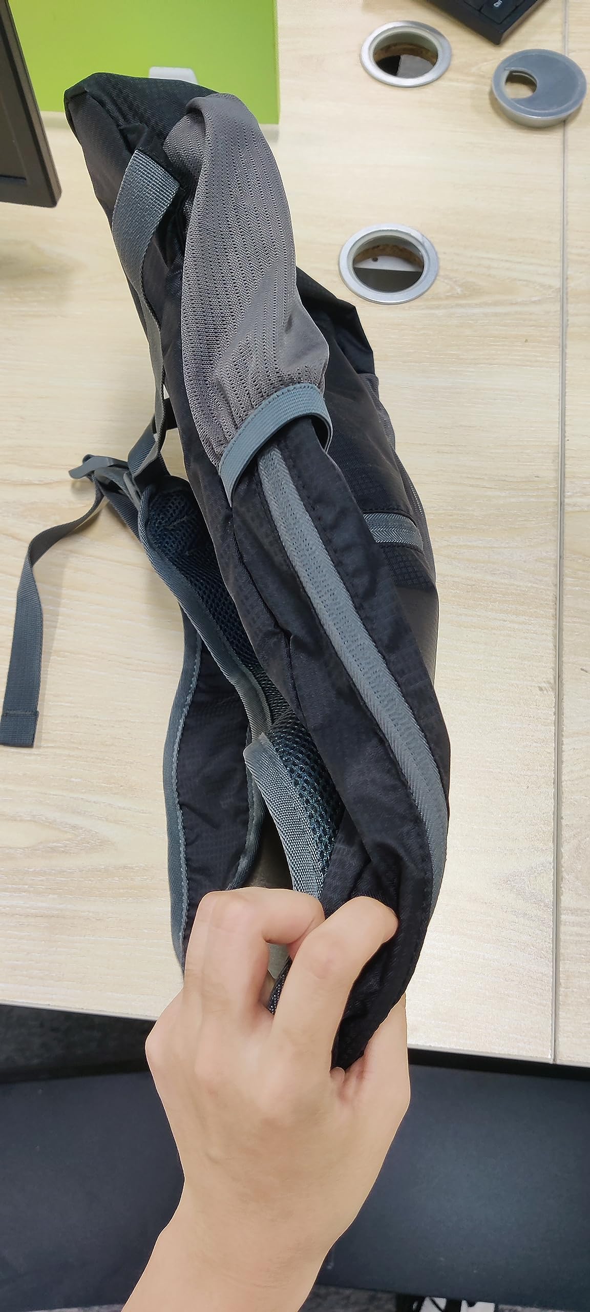 NEEKFOX Lightweight Packable Travel Hiking Backpack Daypack,35L Foldable Camping Backpack,Ultralight Outdoor Sport Backpack