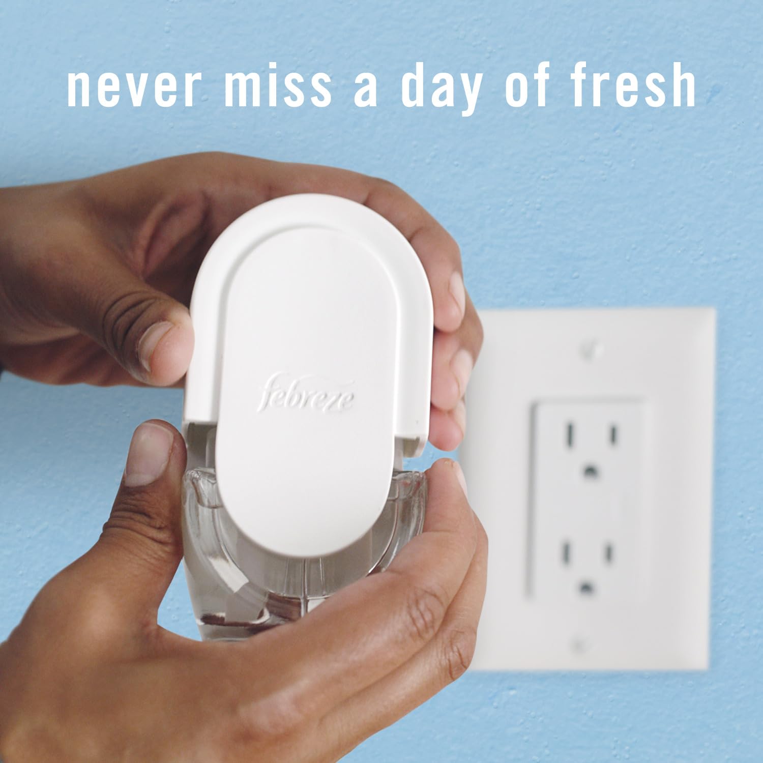 Febreze Odor-Fighting Fade Defy PLUG Air Freshener Refill, Gain Original Scent, (3) .87 fl. oz. Oil Refills
