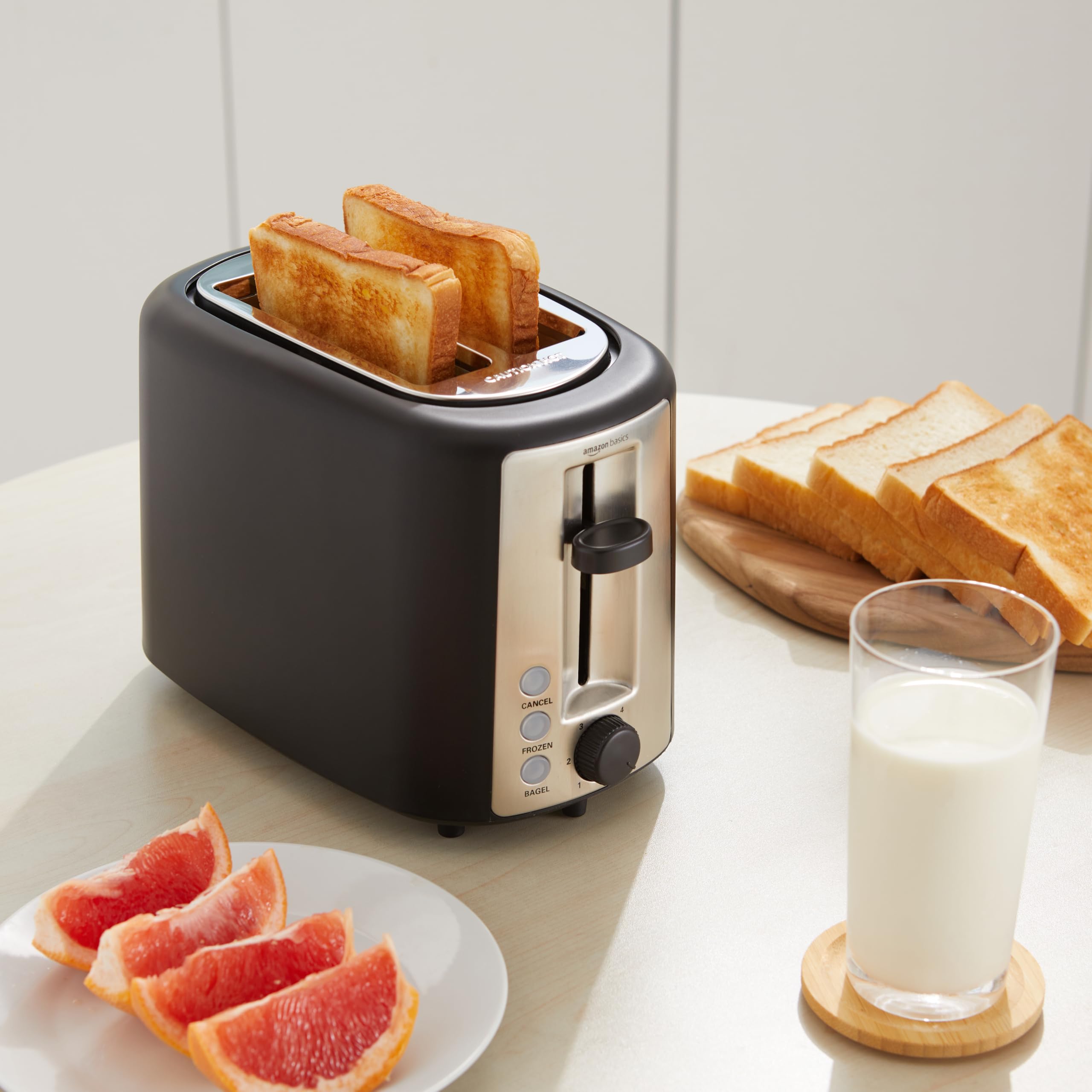 Amazon Basics 2 Slice, Extra-Wide Slot Toaster with 6 Shade Settings, Black