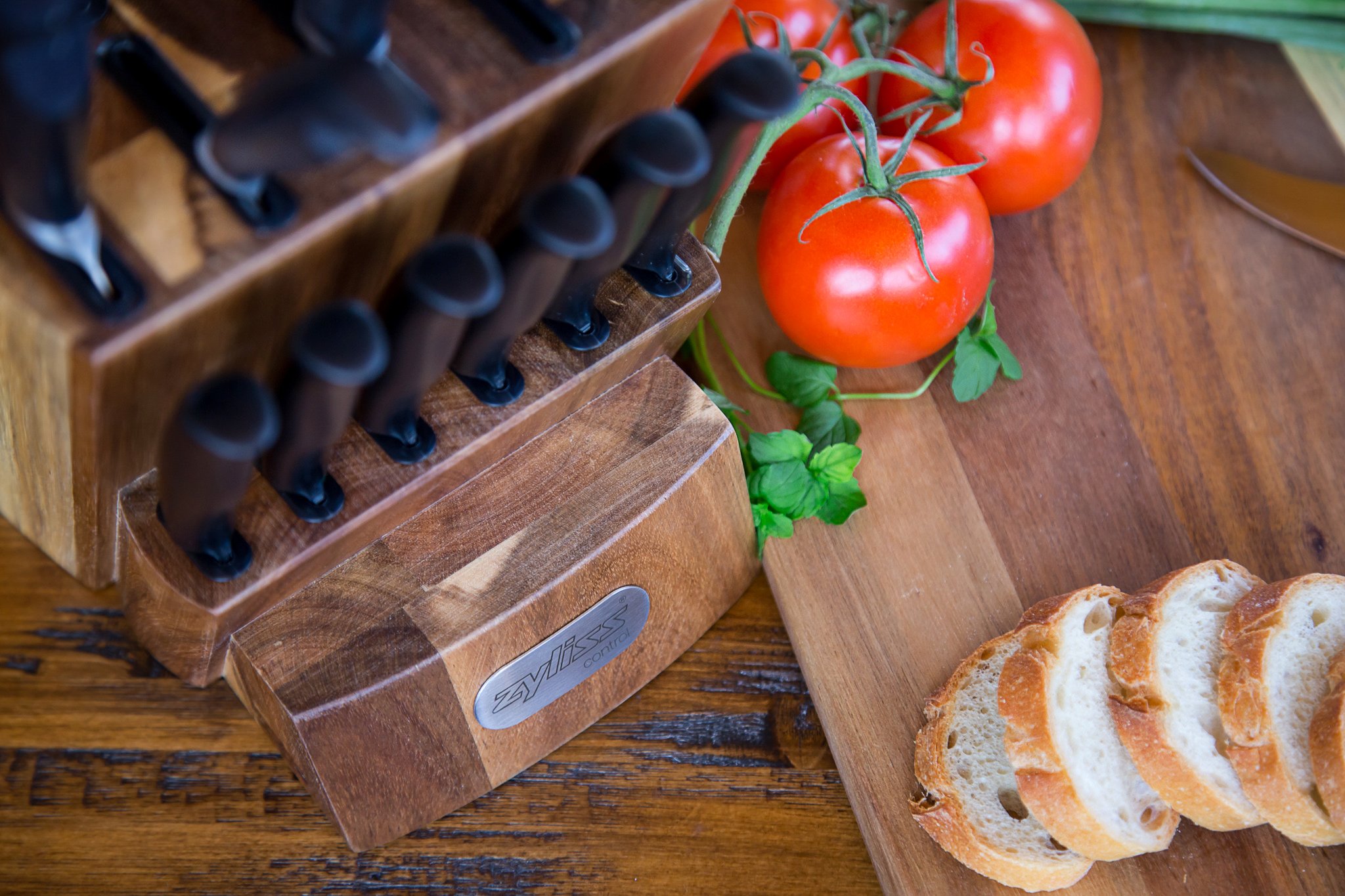 ZYLISS Control Wooden Knife Block - Kitchen Cutlery Storage - Knife Block Without Knives - 16 Slots With Steak Holders