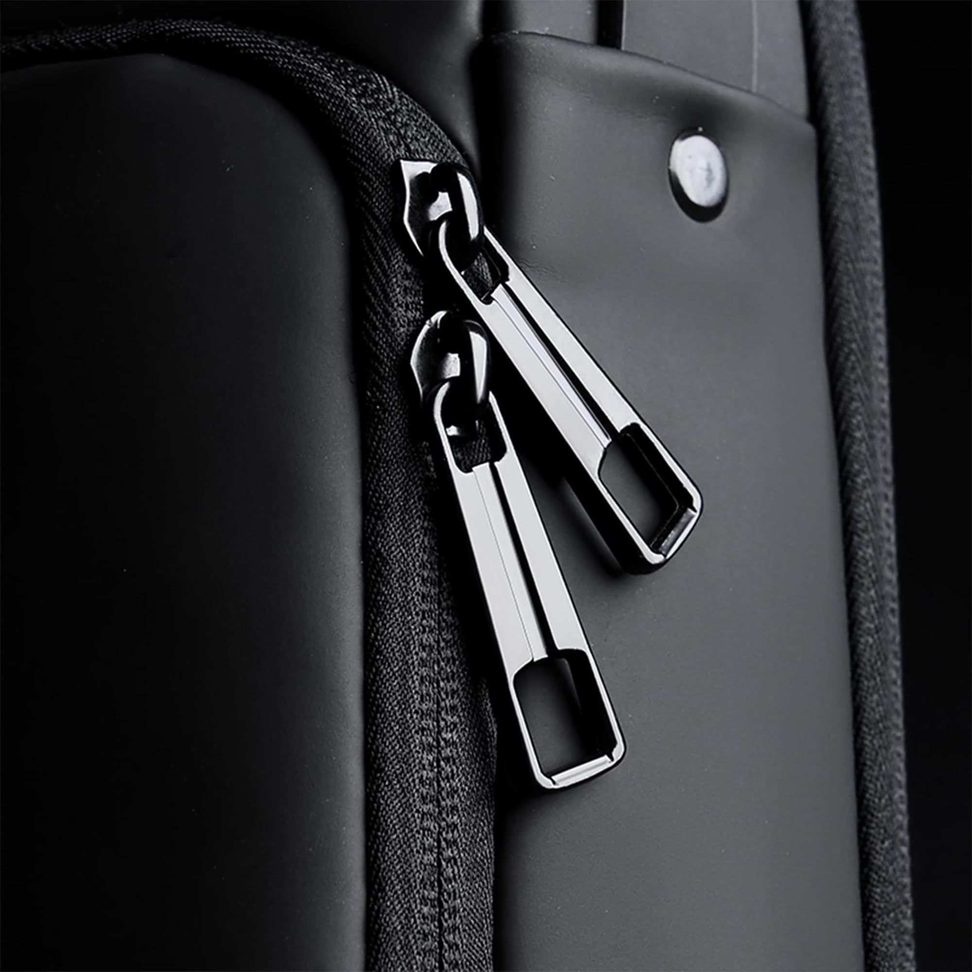 Konelia Anti-Theft Sling Chest Bag Backpack Waterproof Crossbody Shoulder Bag Travel Casual Daypack with USB Charge Port