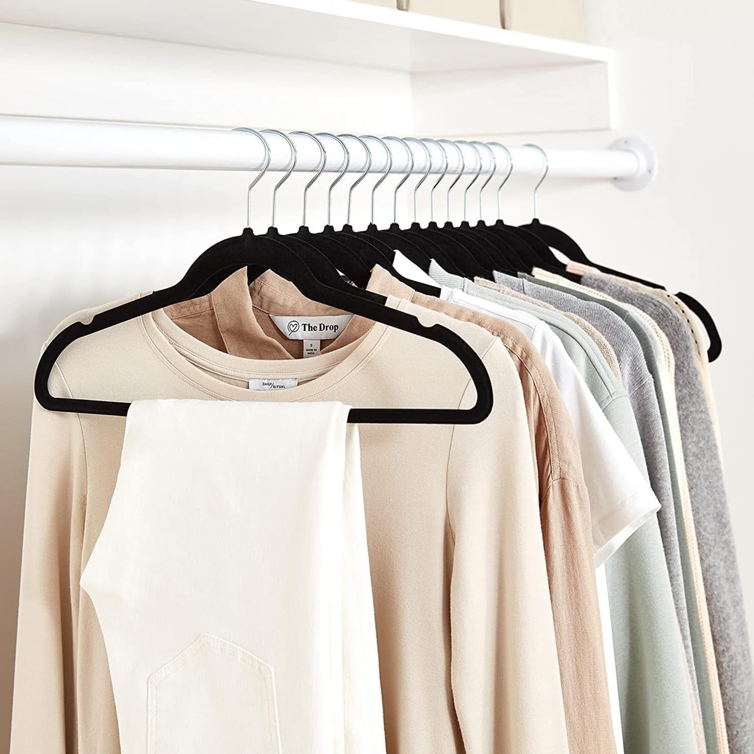 Amazon Basics Slim, Velvet, Non-Slip Suit Clothes Hangers, Black/Silver - Pack of 30