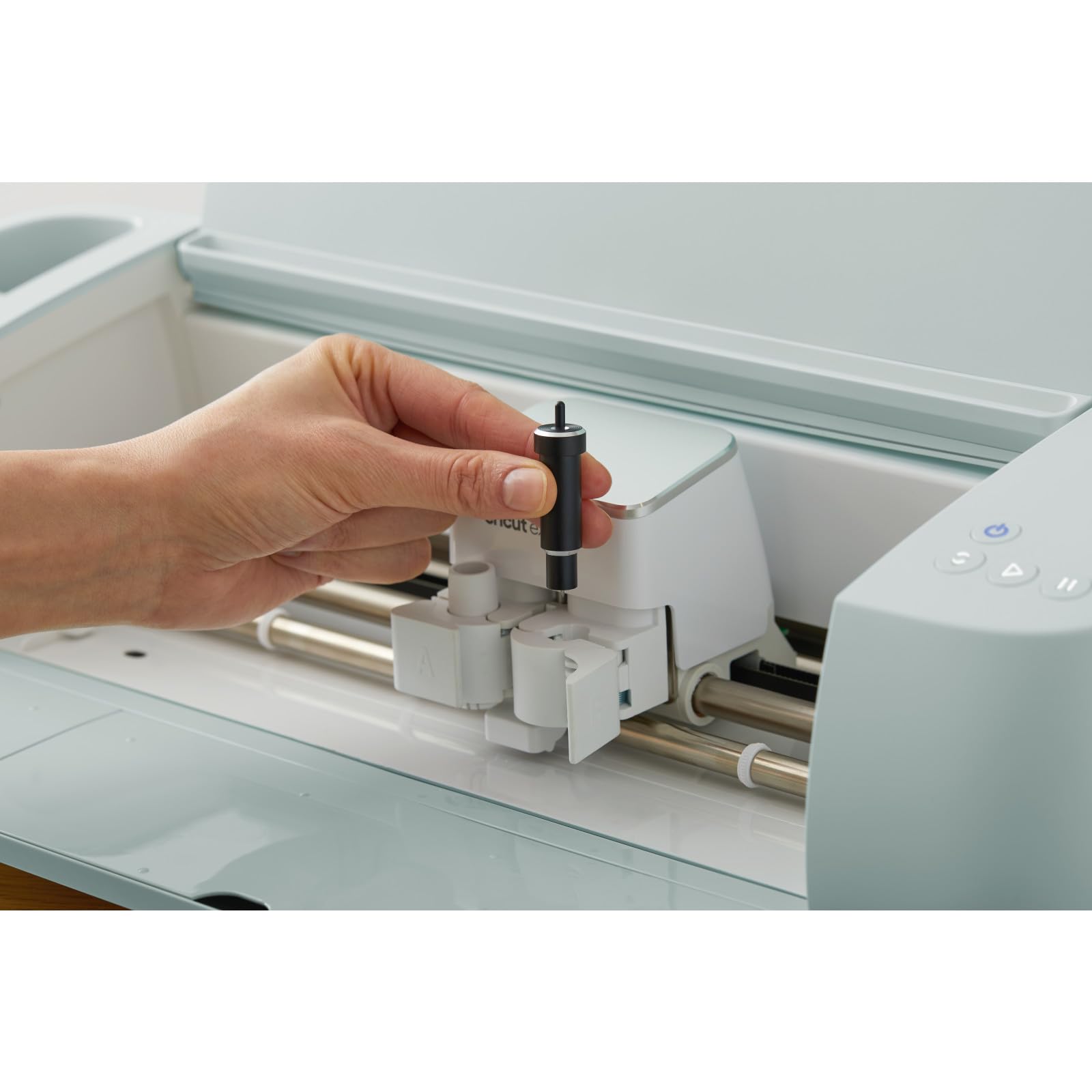 Cricut Deep-Point Blade + Housing, Cutting Blade with Deep Cut Housing, Cut Materials up to 1.5mm Thickness, For Personalized Crafts, Compatible With Cricut Maker and Explore Machines
