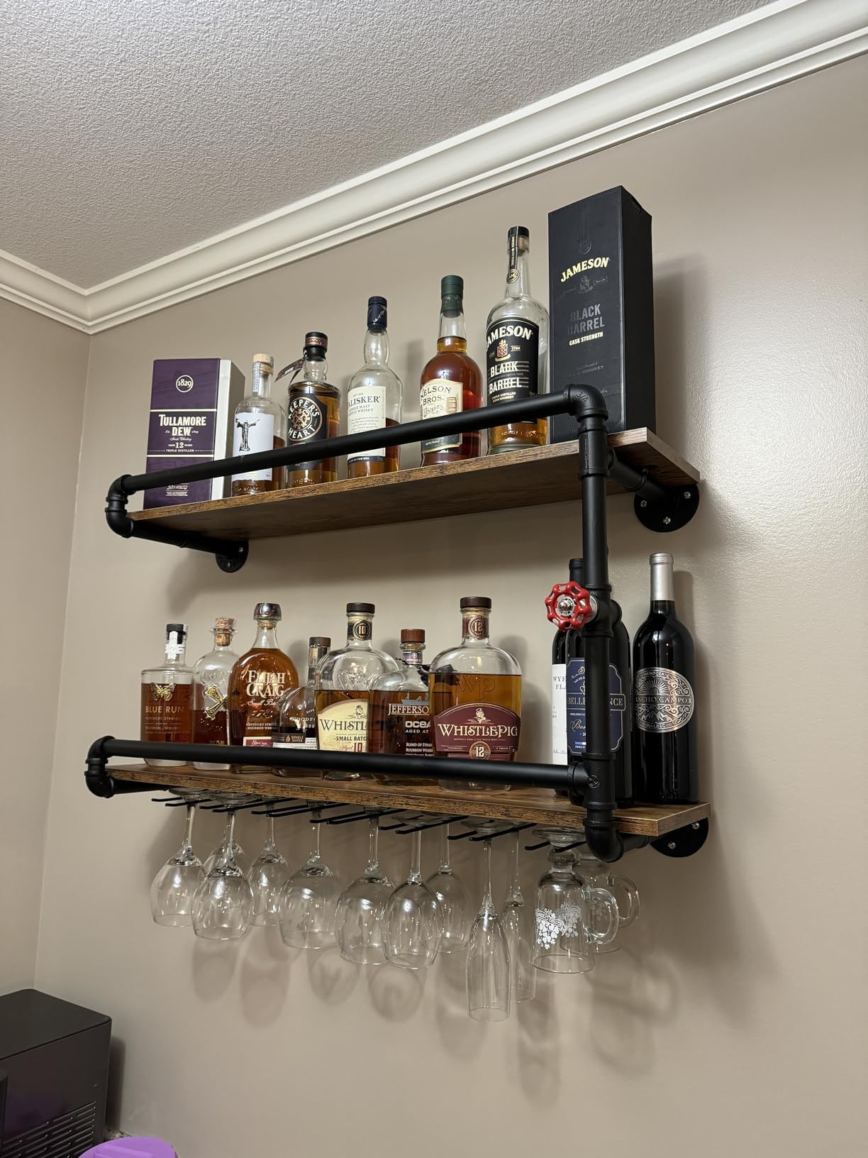 BOTAOYIYI Wine Rack Wall Mounted 2 Tier, Hanging Floating Bar Liquor Shelves with Glass Holder Storage Under, Industrial Rustic Pipe Farmhouse Kitchen Decor Black(35.4x10.6x19.7)