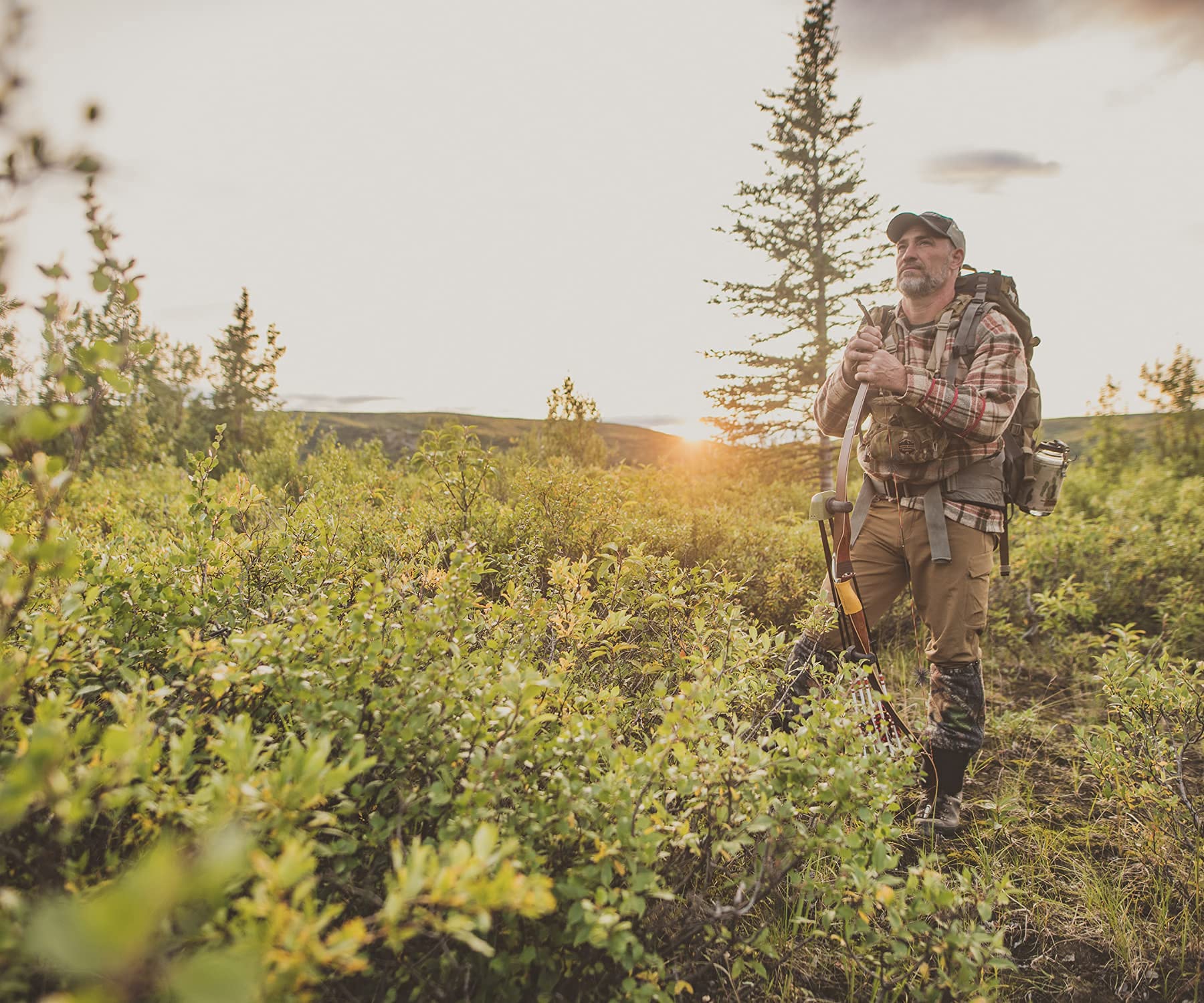 Alaska Guide Creations Denali ROK7 X56 Series HBS | Binoculars and Rangefinders Field Case Bag | Binocular Harness for Comfort and Quick Access (Realtree Excape)