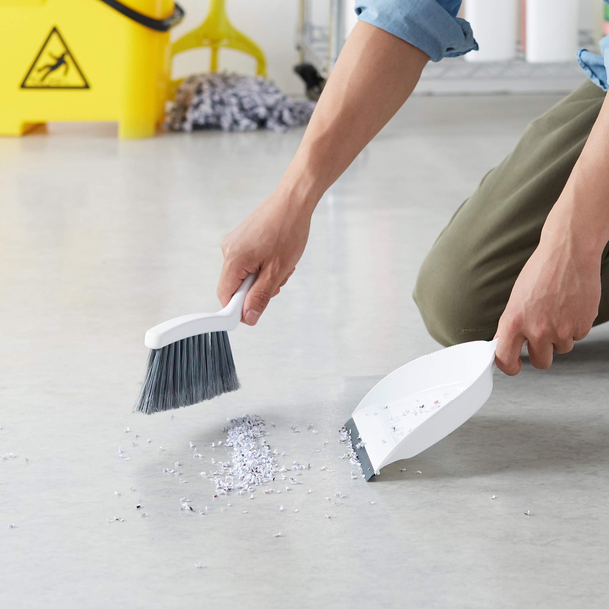 AmazonCommercial Mini Brush and Dustpan Set - Pack of 2