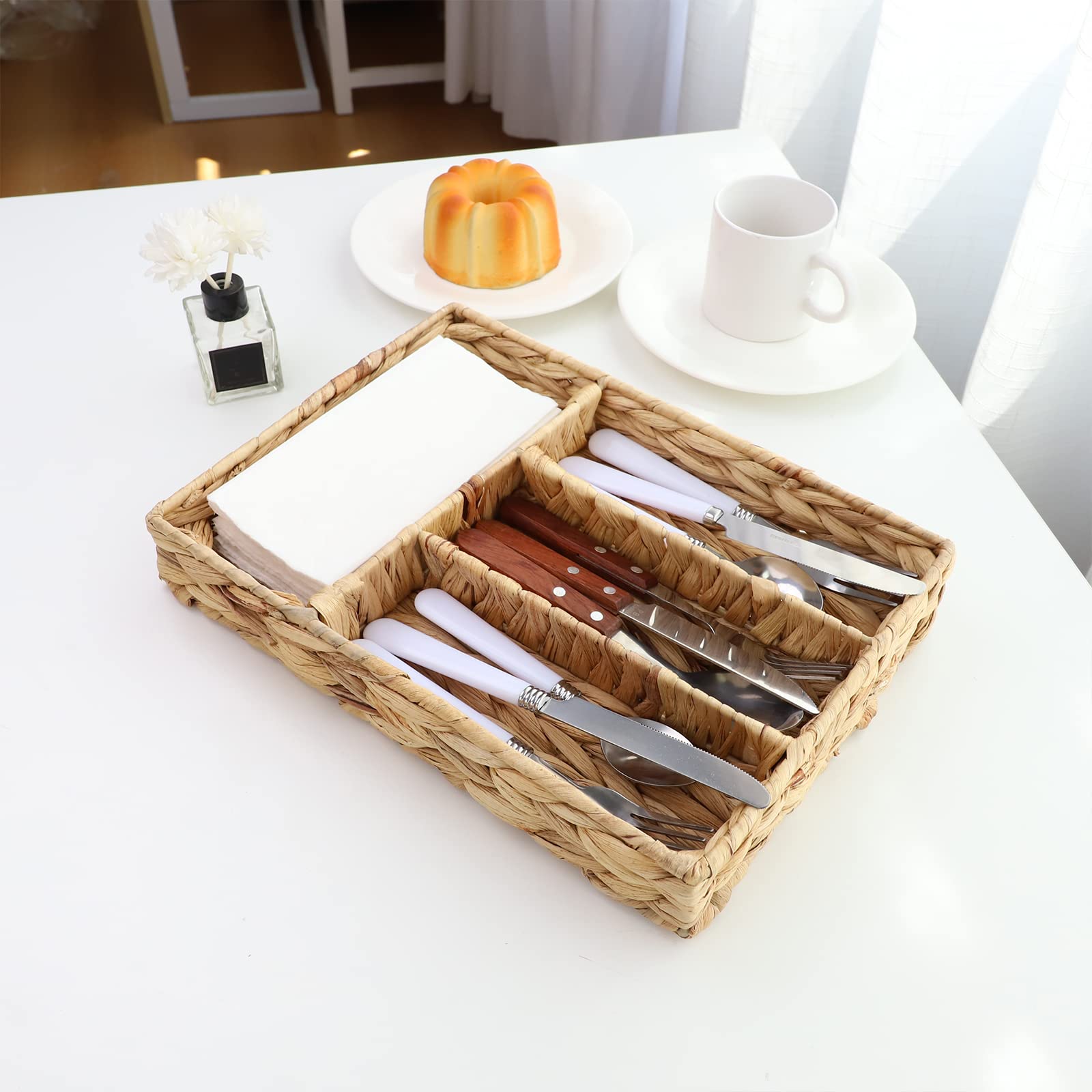 YAHUAN Water Hyacinth Divided Storage Basket Silverware Organizer for Drawer Decorative Woven Water Hyacinth Rectangular 4 Compartment Severing Tray (Water Hyacinth)