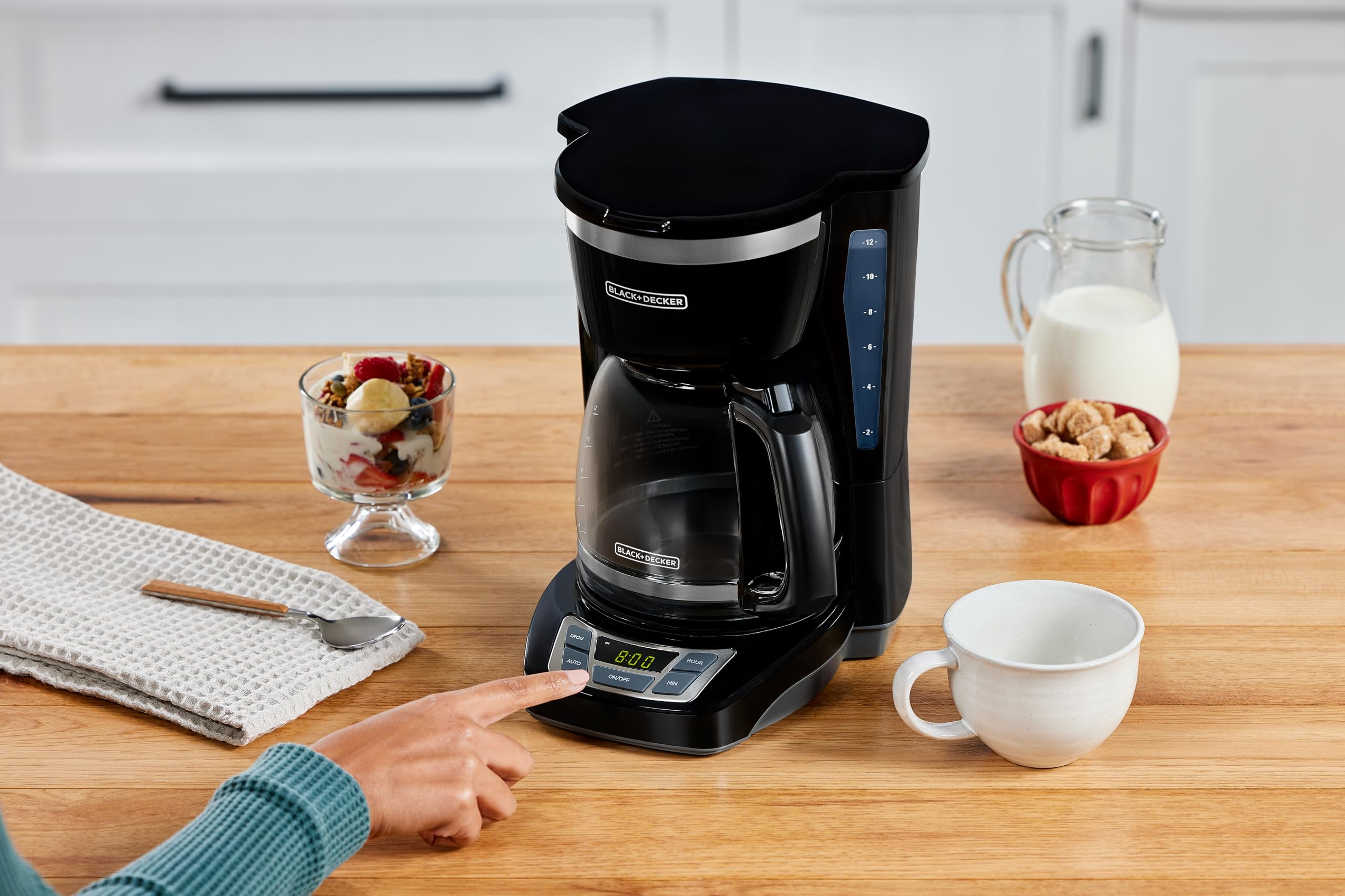 Black+Decker CM1160B 12-Cup Programmable Coffee Maker, Black/Stainless Steel
