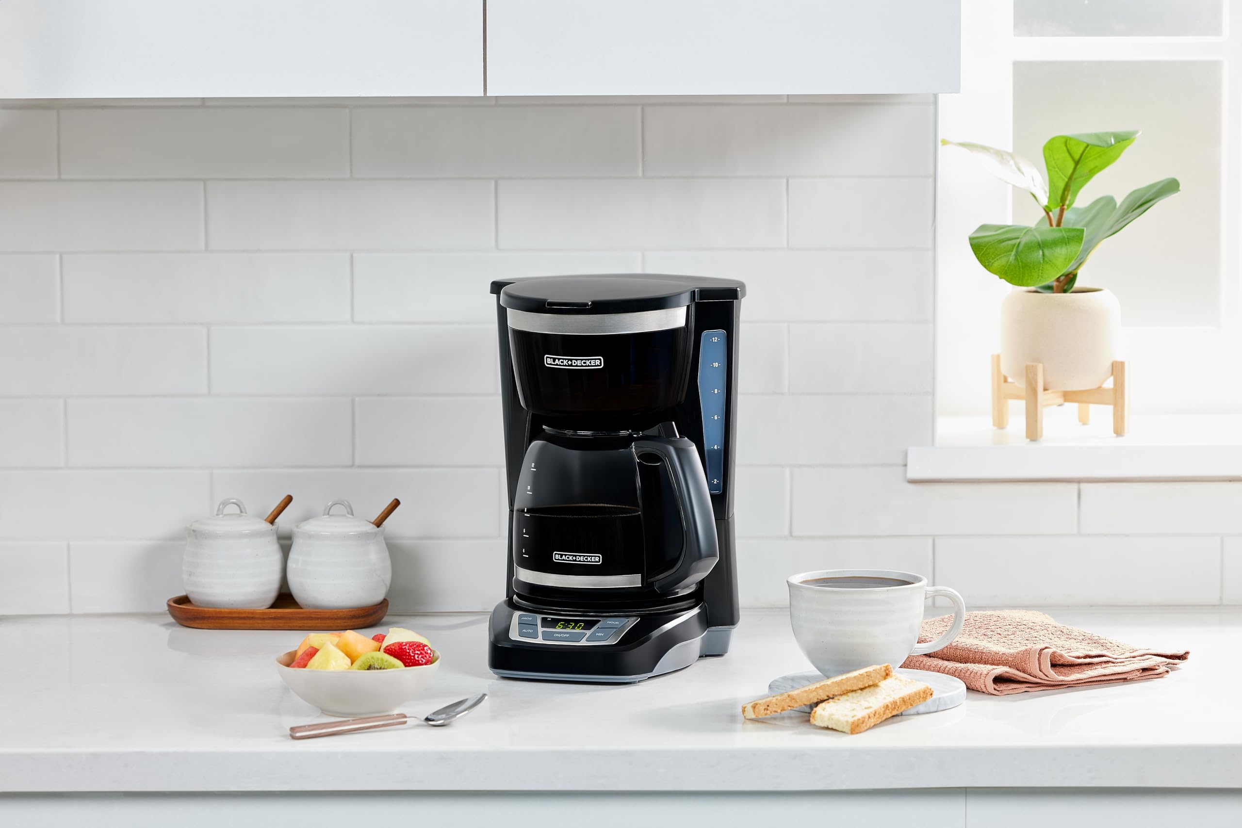 Black+Decker CM1160B 12-Cup Programmable Coffee Maker, Black/Stainless Steel