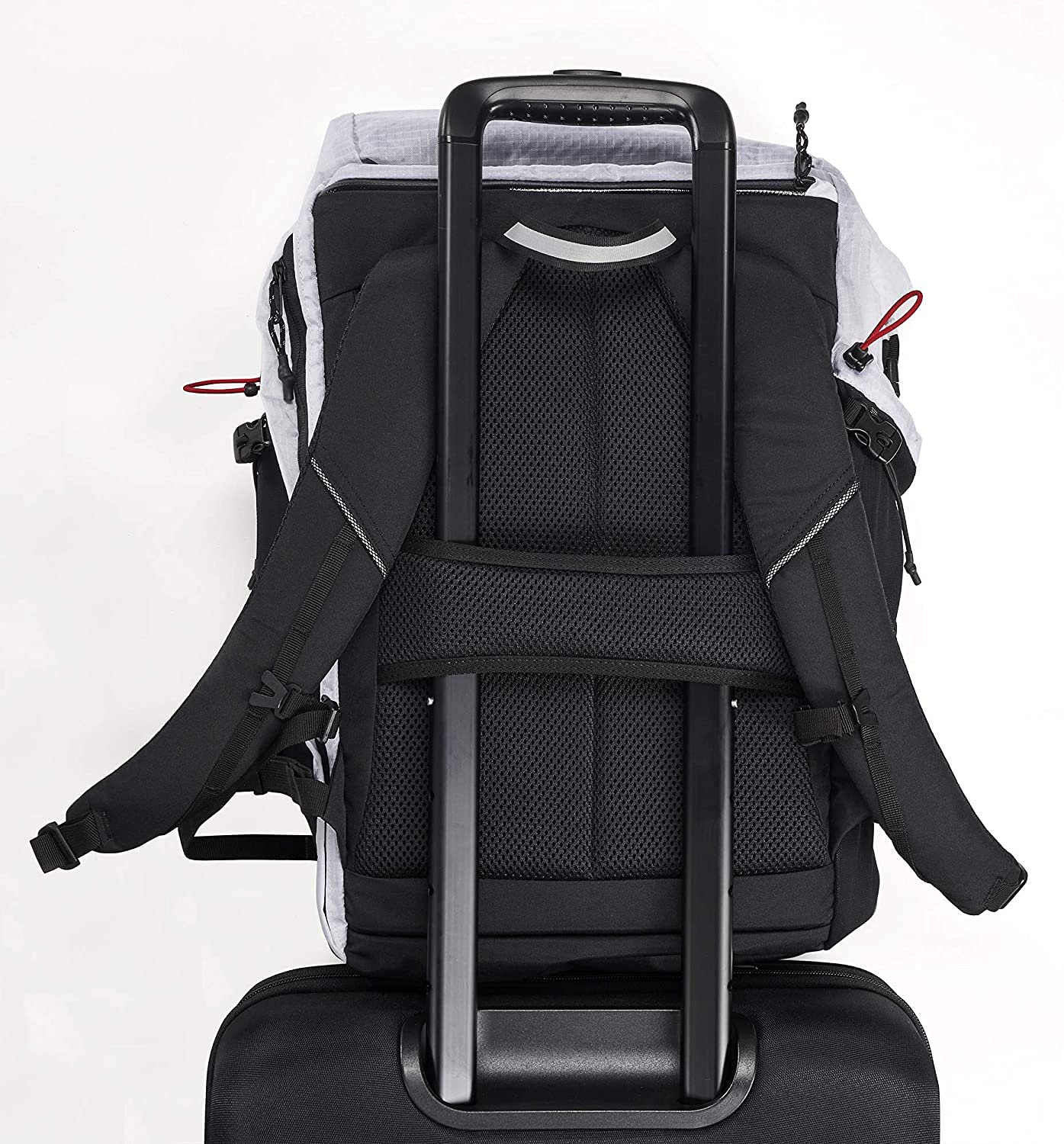 OGIO FUSE Lightweight Backpack (25 Liter, Black, Roll Top)