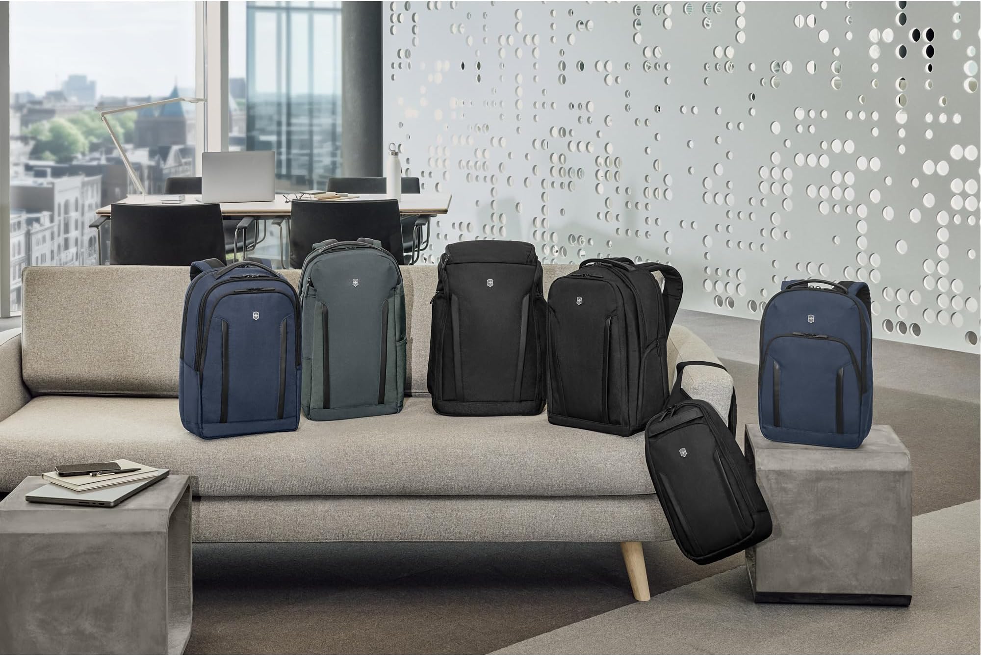 Victorinox Altmont Professional Fliptop Laptop Backpack in Black