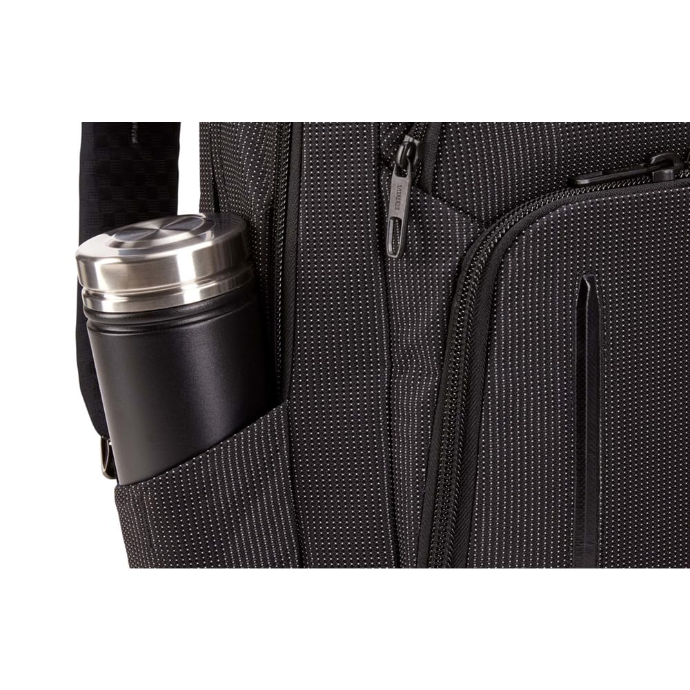 Thule Crossover 2 20l, Black, 12.2 x 7.5 x 16.9 in