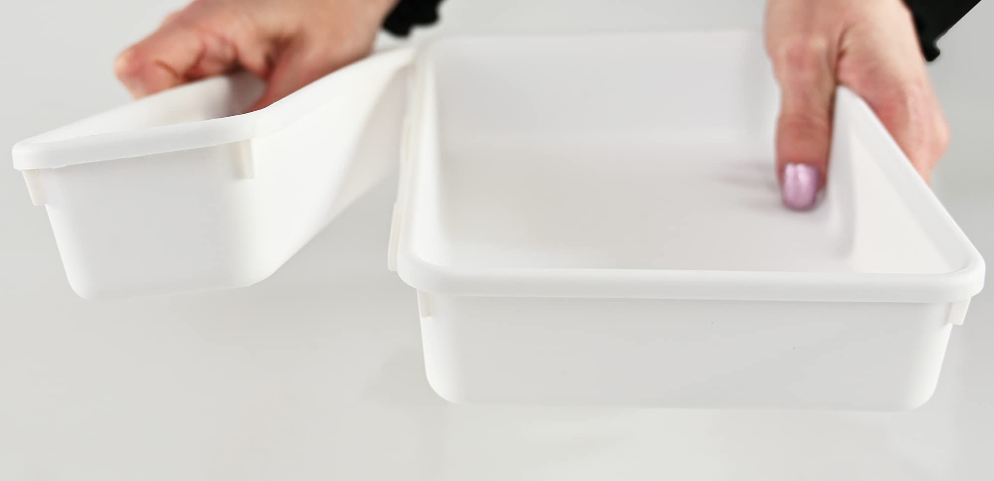 HOME-X Connecting Organizer Trays, Set of Interlocking Adjustable Trays for Organizing Office Supplies and Kitchen Utensil Drawers, Set of 8, 3 Sizes, White