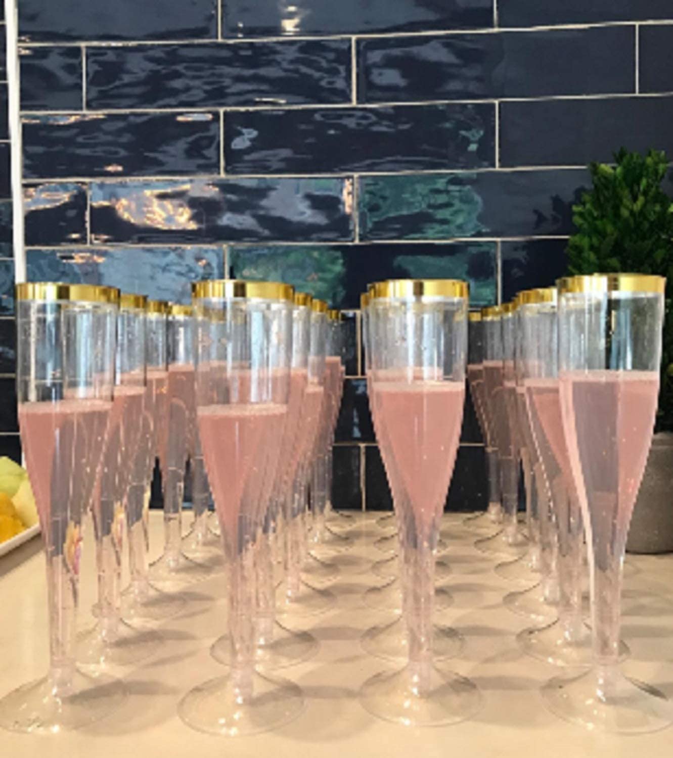 Oojami 30 Plastic Classic Champagne Disposable Flutes for Parties Plastic cups Wedding Party Toasting Cocktail Cups Bulk Party Pack (Gold Rim)