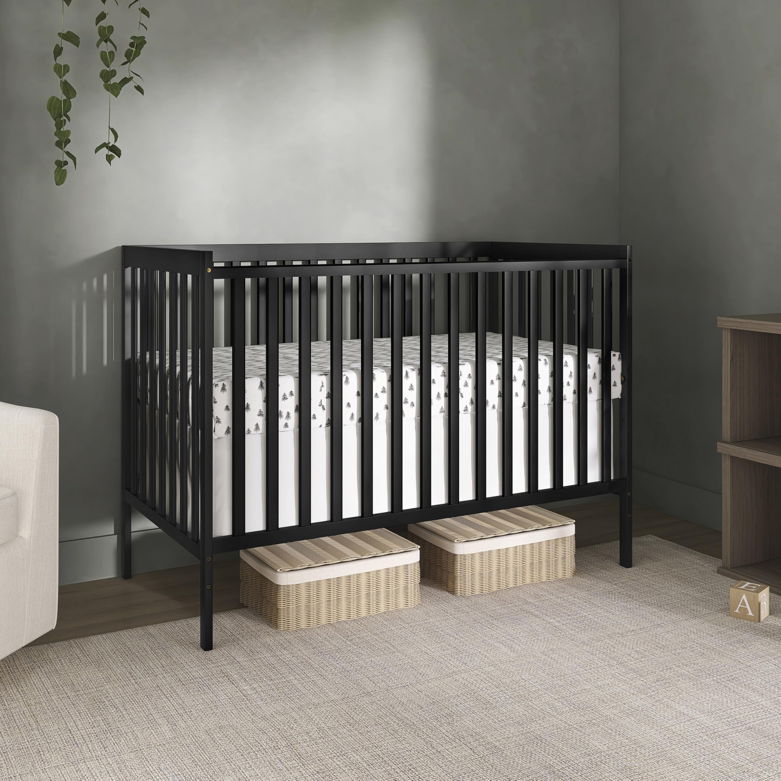 Dream On Me Synergy 5-In-1 Convertible Crib In Black, Greenguard Gold Certified